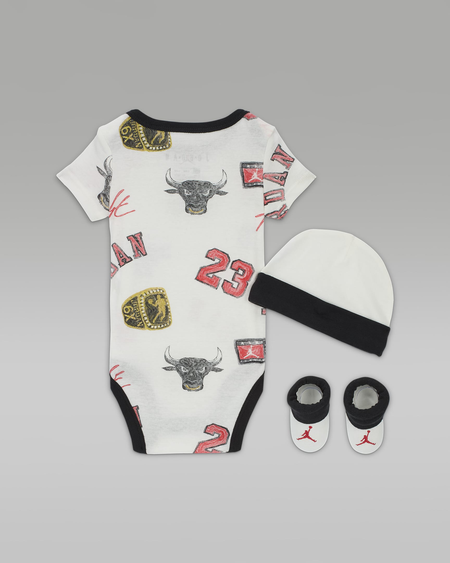 Jordan MJ Essentials 3-teiliges Set mit Print für Babys. Nike AT