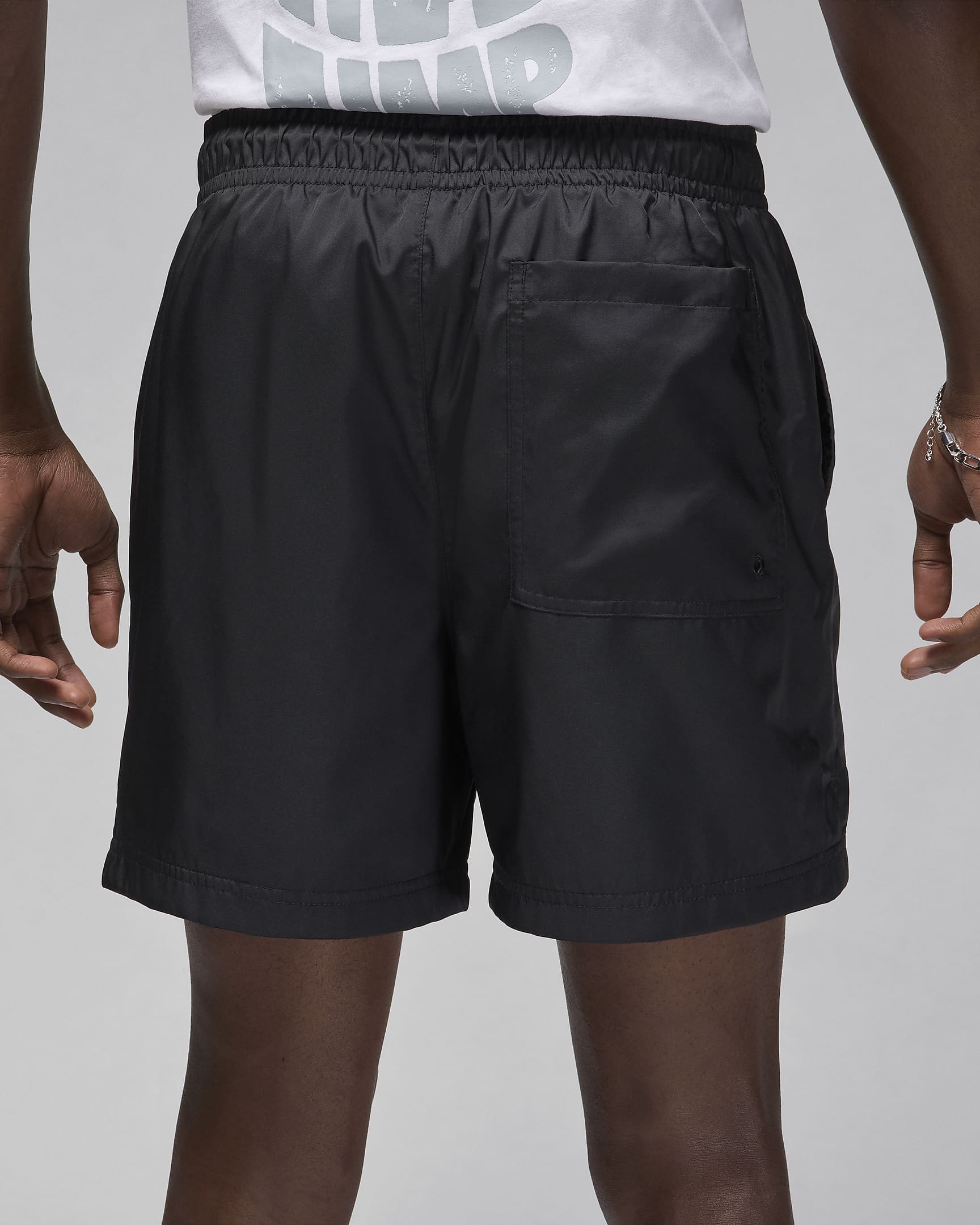 Jordan Essentials Men's 13cm (approx.) Poolside Shorts. Nike ID