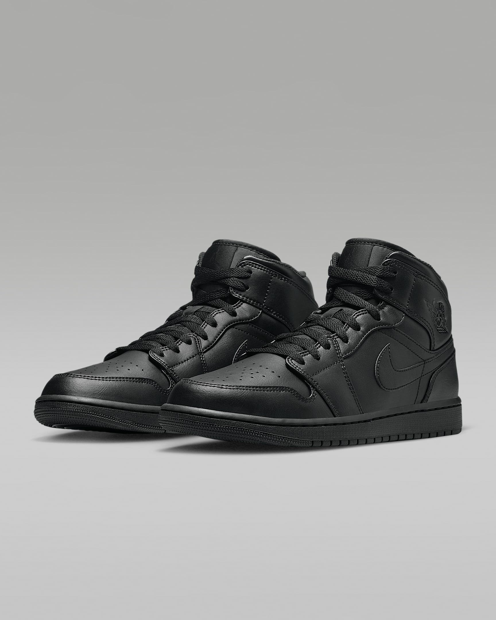 Air Jordan 1 Mid Shoes. Nike UK