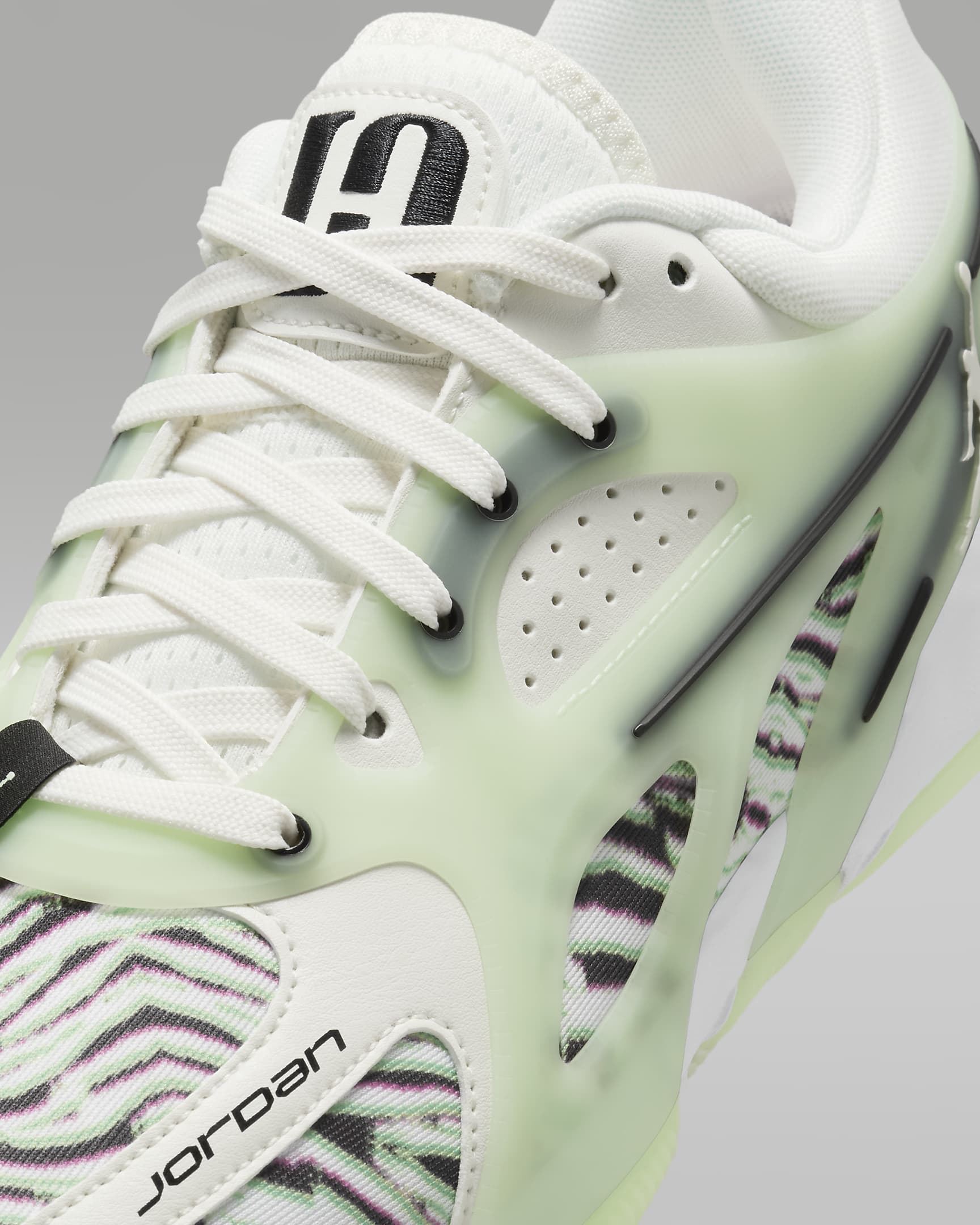 Jordan Heir Series PF Showstopper' Women's Basketball Shoes. Nike IN