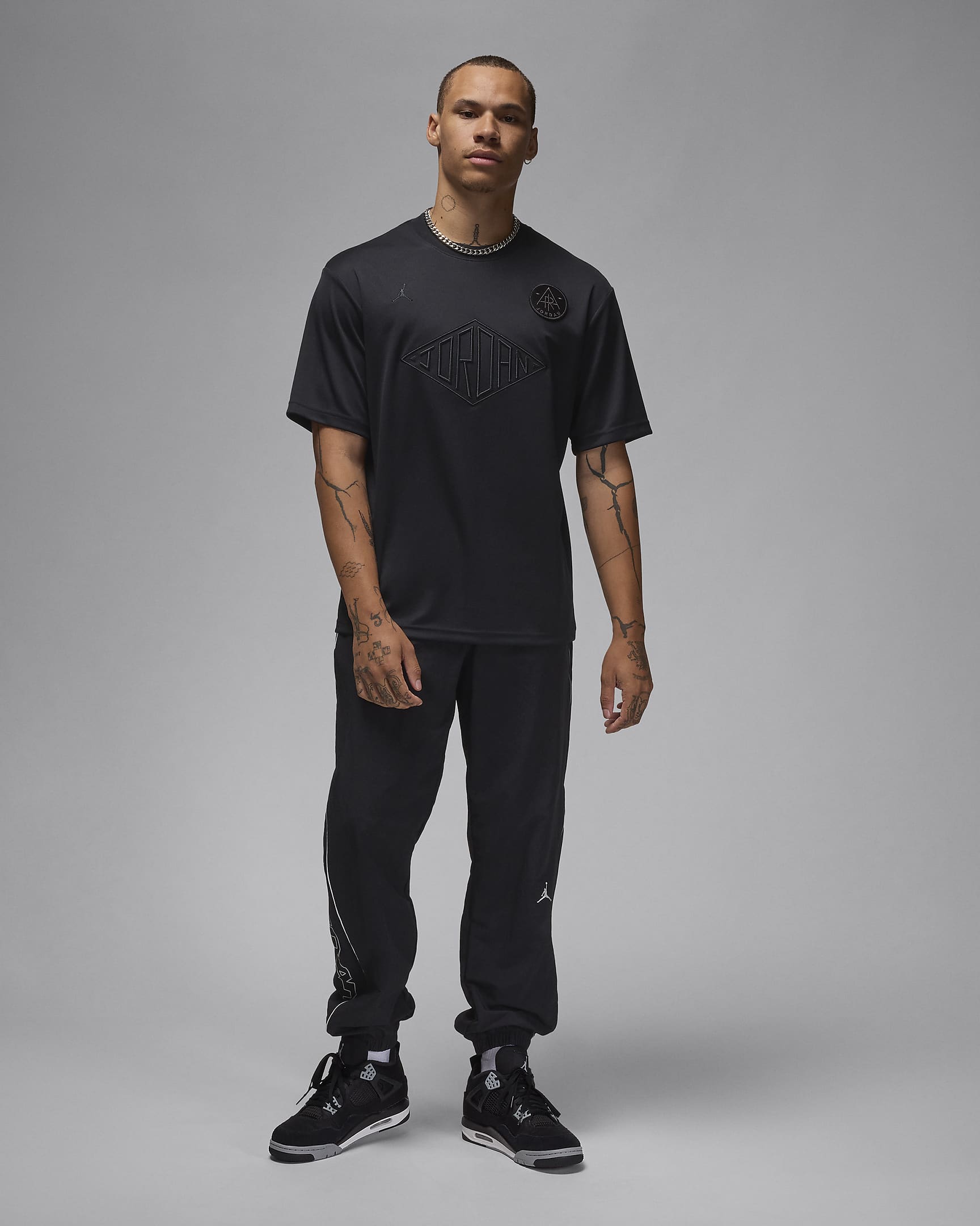 Jordan Essentials Men's Short-Sleeve Top. Nike BG