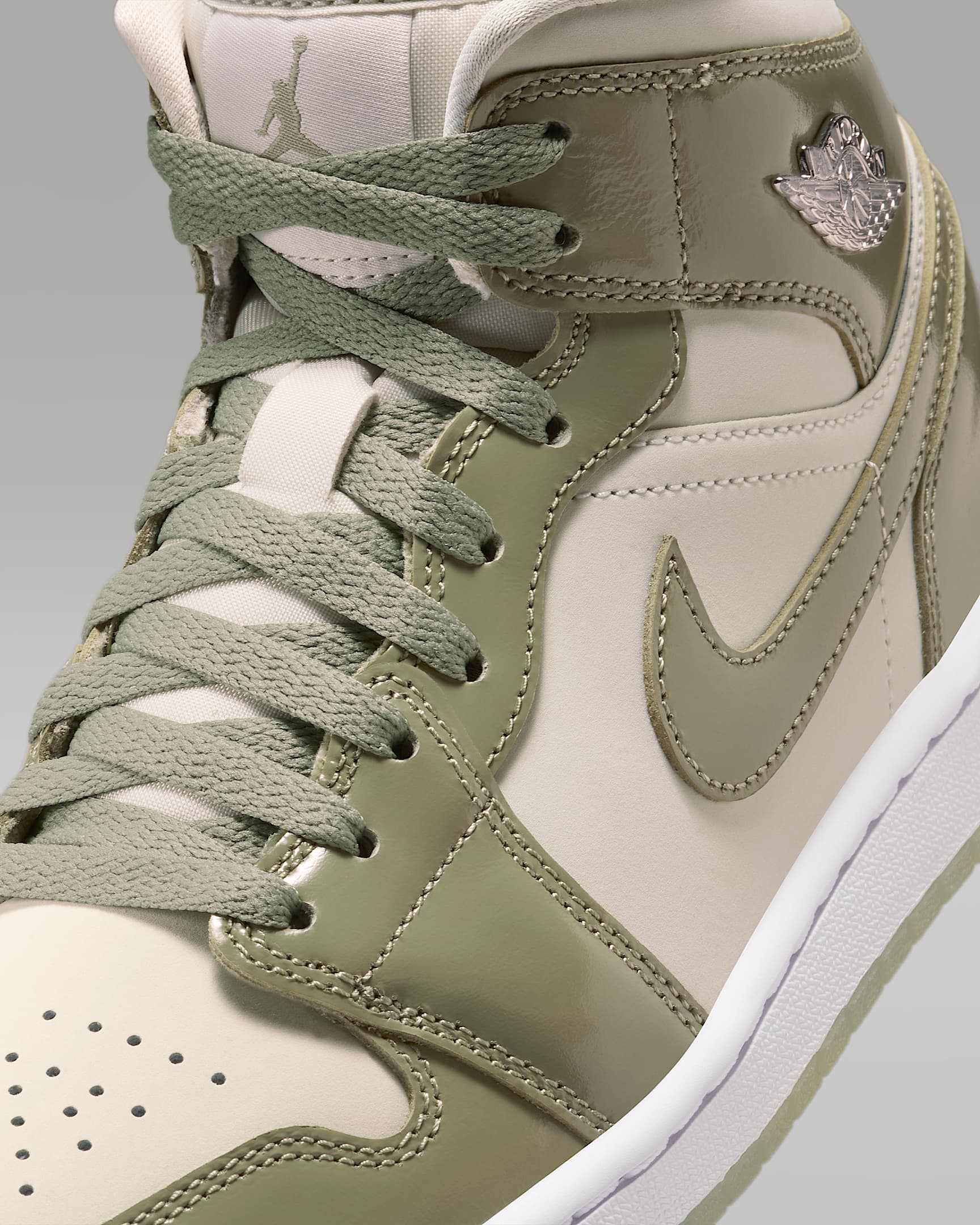 Air Jordan 1 Mid SE Schuh (Damen). Nike CH