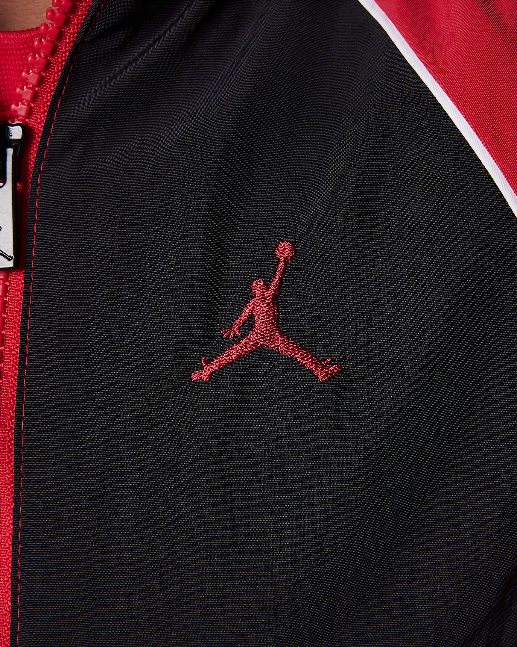 Jordan Little Kids' 2-Piece Windbreaker Piping Set. Nike.com