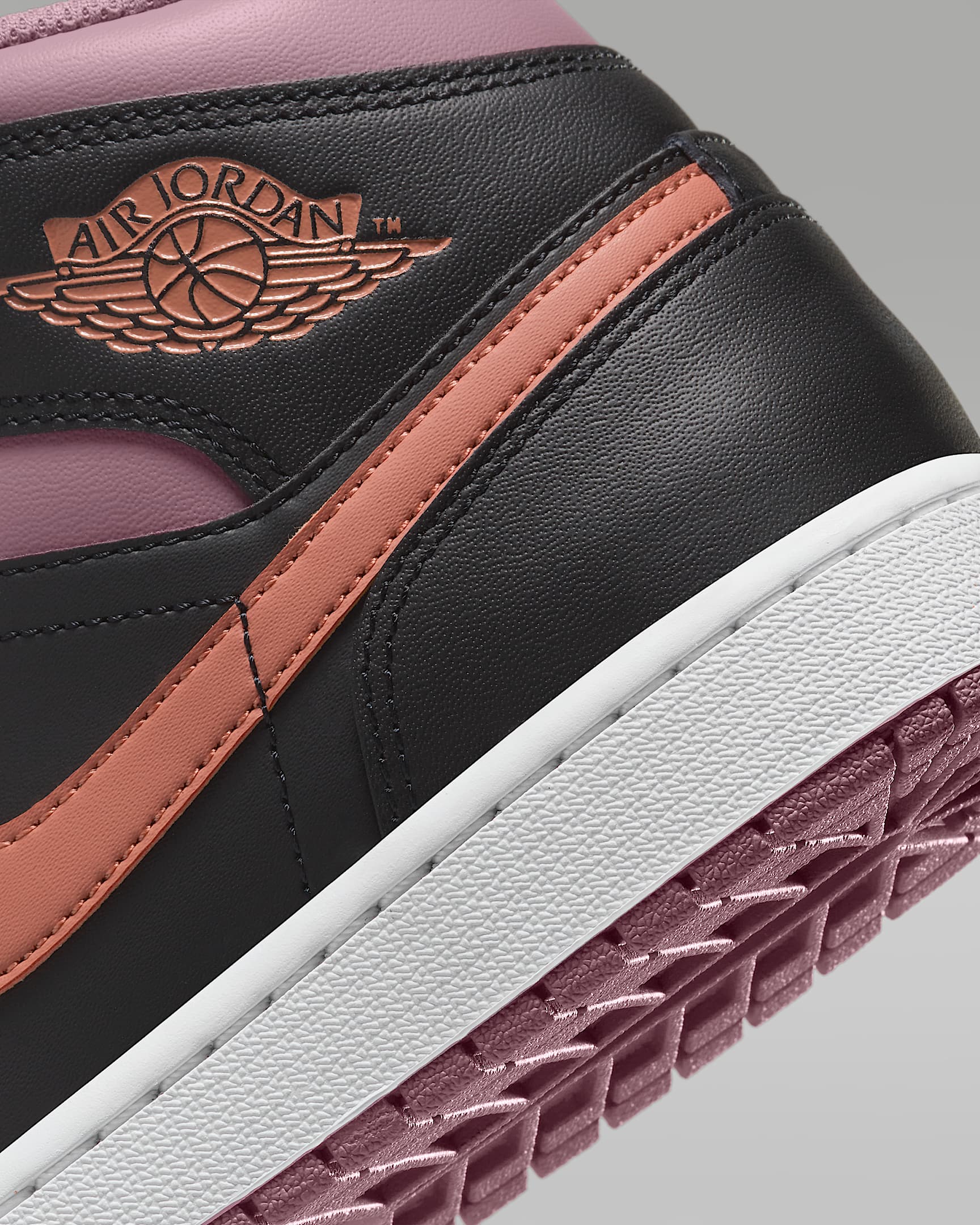 Air Jordan 1 Mid SE Men's Shoes. Nike VN