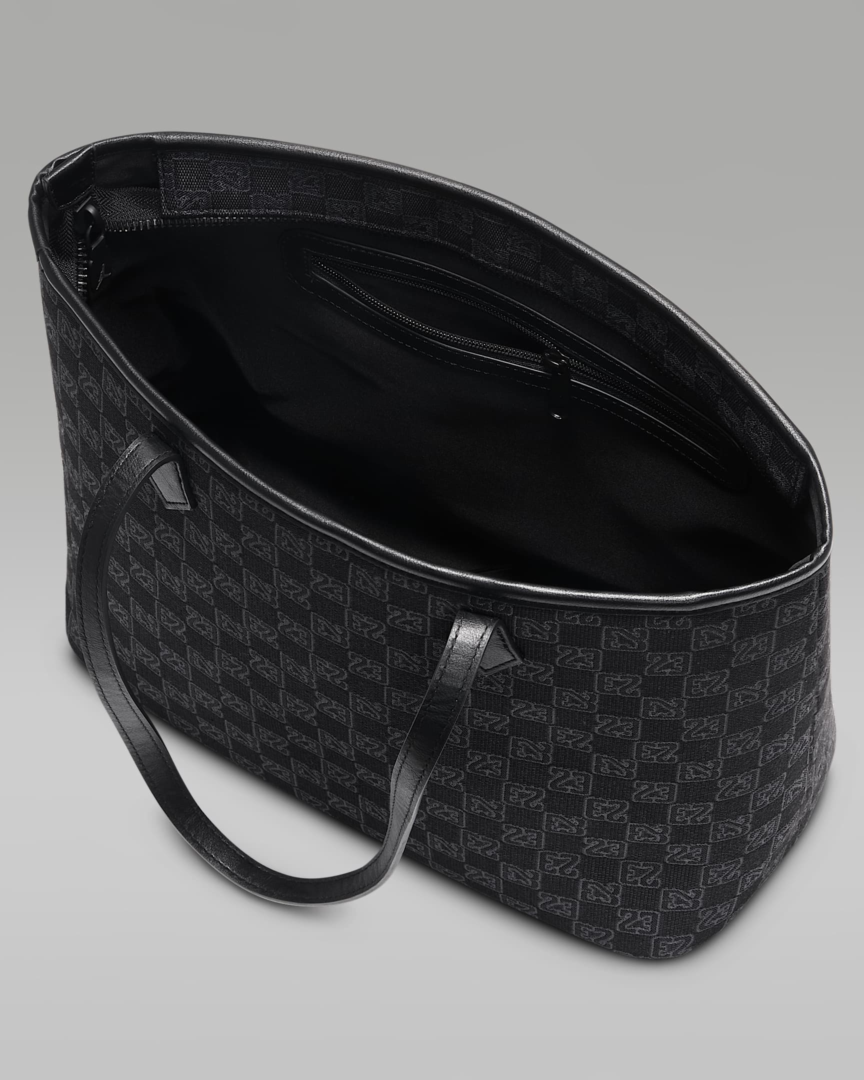 Jordan Monogram Men's Tote Bag (17L). Nike NL