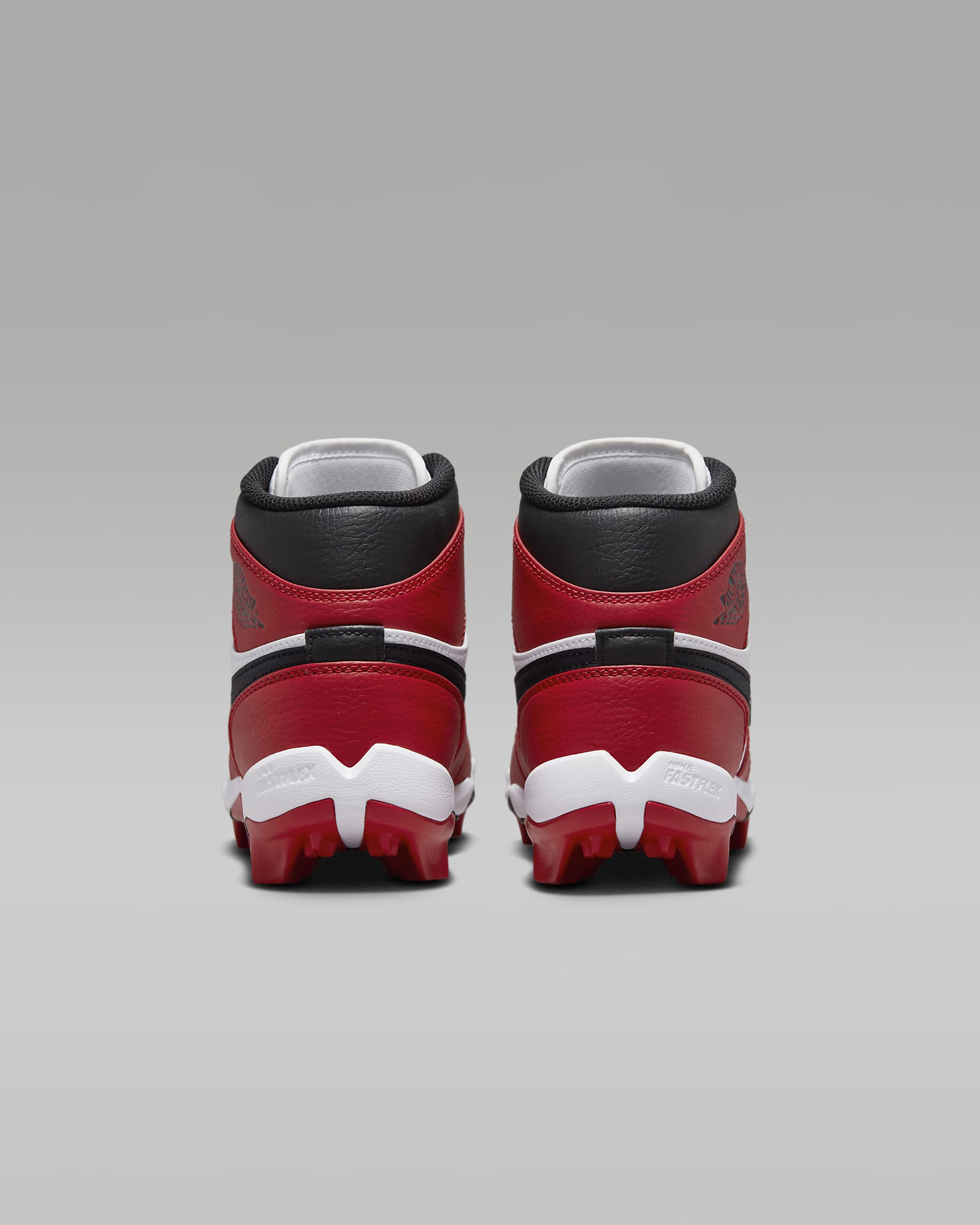 Jordan 1 Mid Little/Big Kids' Cleats. Nike.com