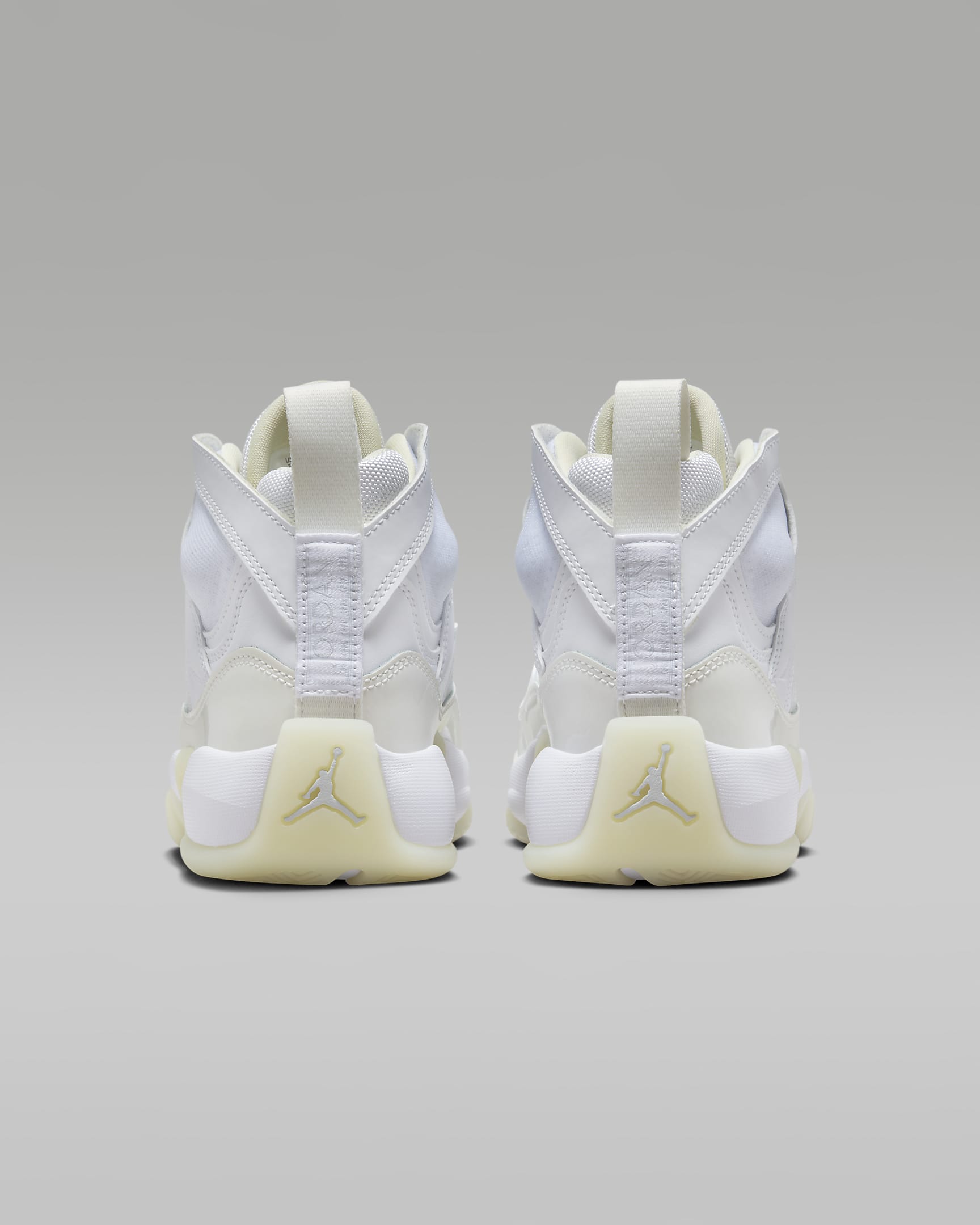 Jumpman Two Trey Women's Shoes. Nike NL