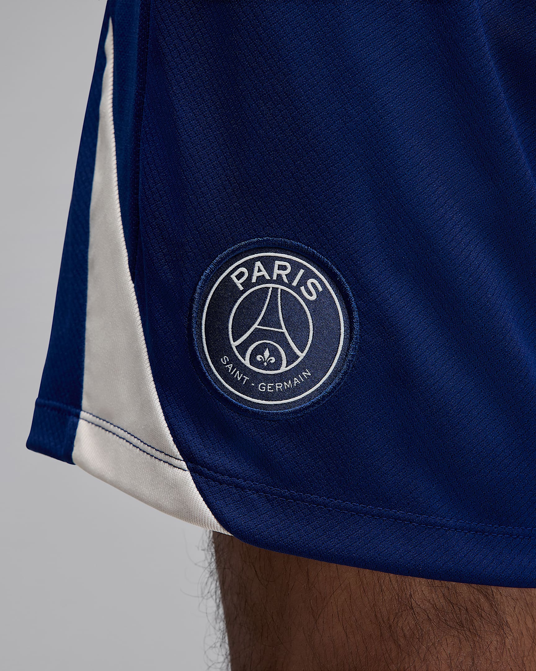 Paris Saint-Germain Strike Fourth Men's Jordan Dri-FIT Football Knit ...