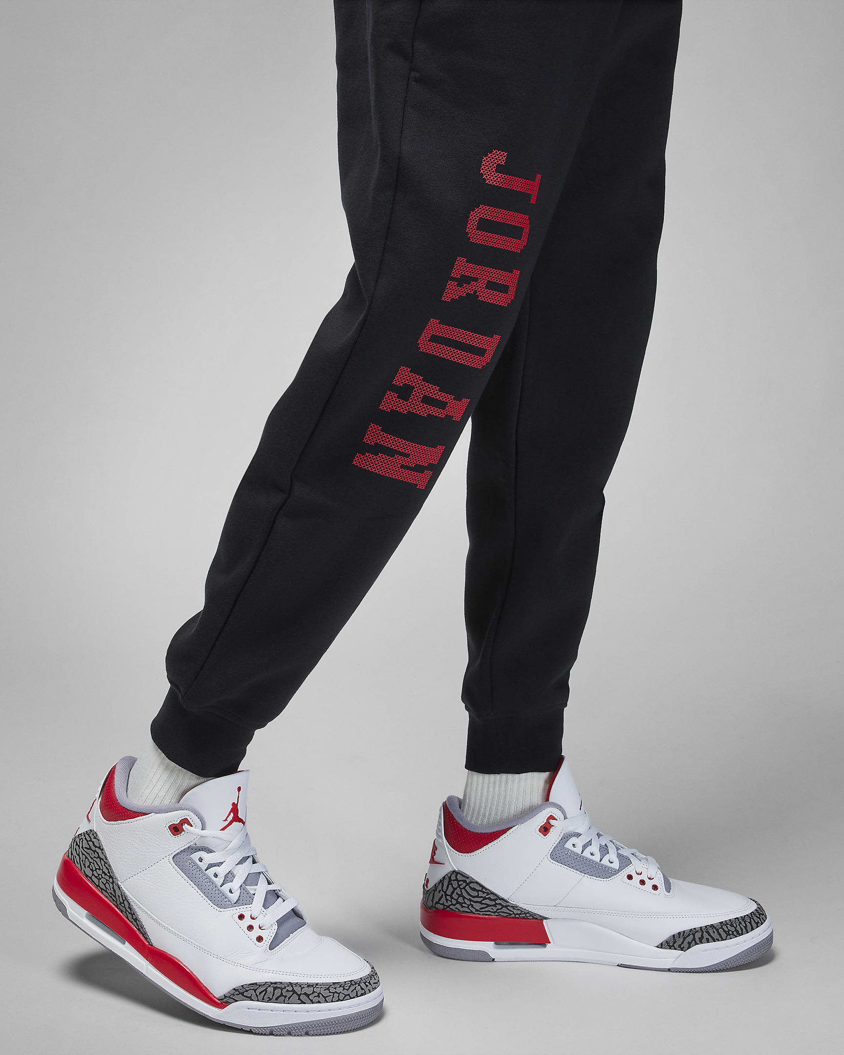 Jordan Essentials Festive Fleece Trousers. Nike PH