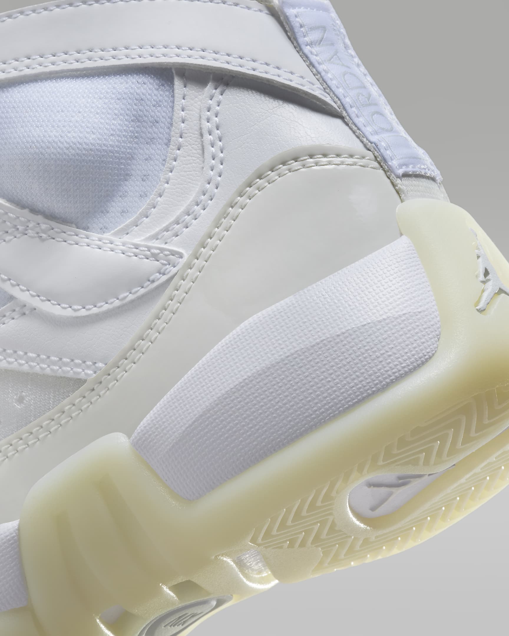 Jumpman Two Trey Women's Shoes. Nike IE