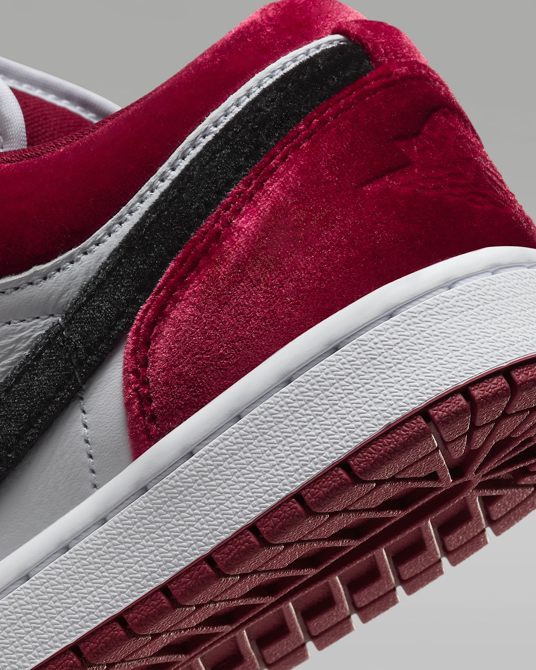 Air Jordan 1 低筒 SE 女鞋。Nike TW