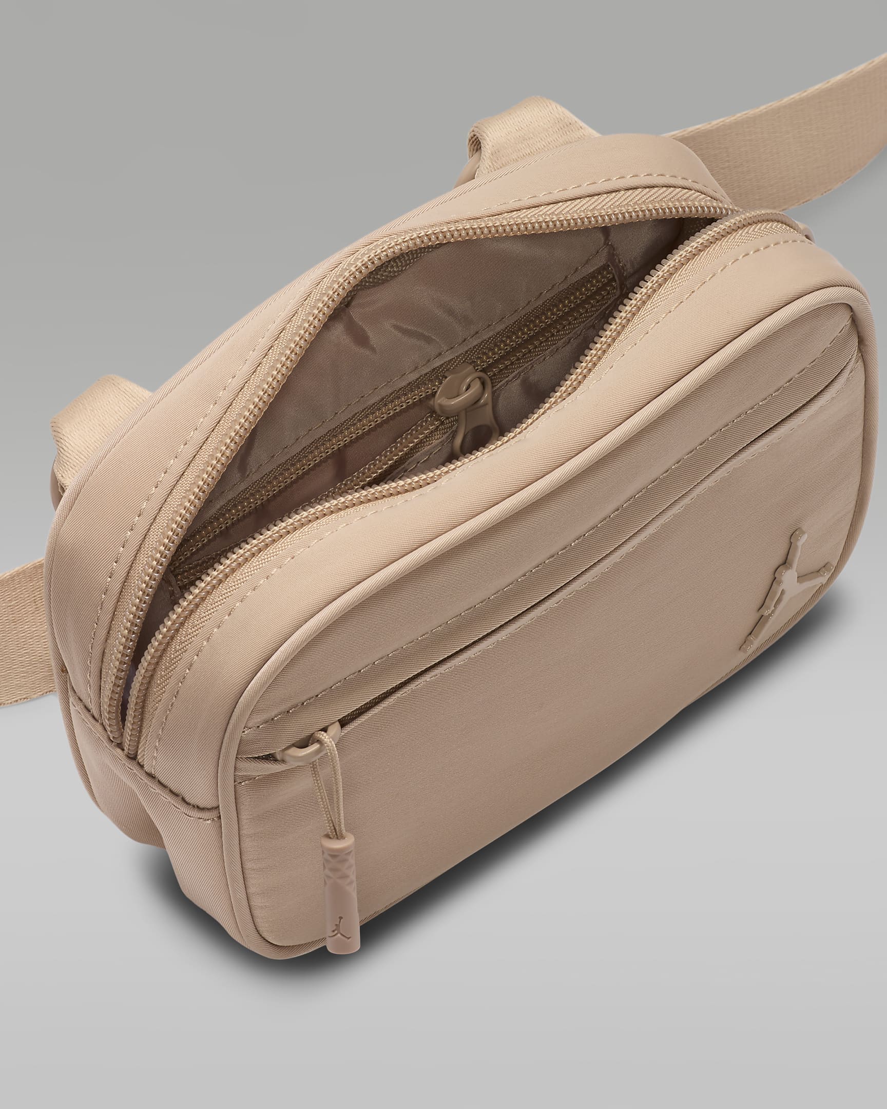 Jordan Alpha Bolsa para cámara (1 l). Nike ES