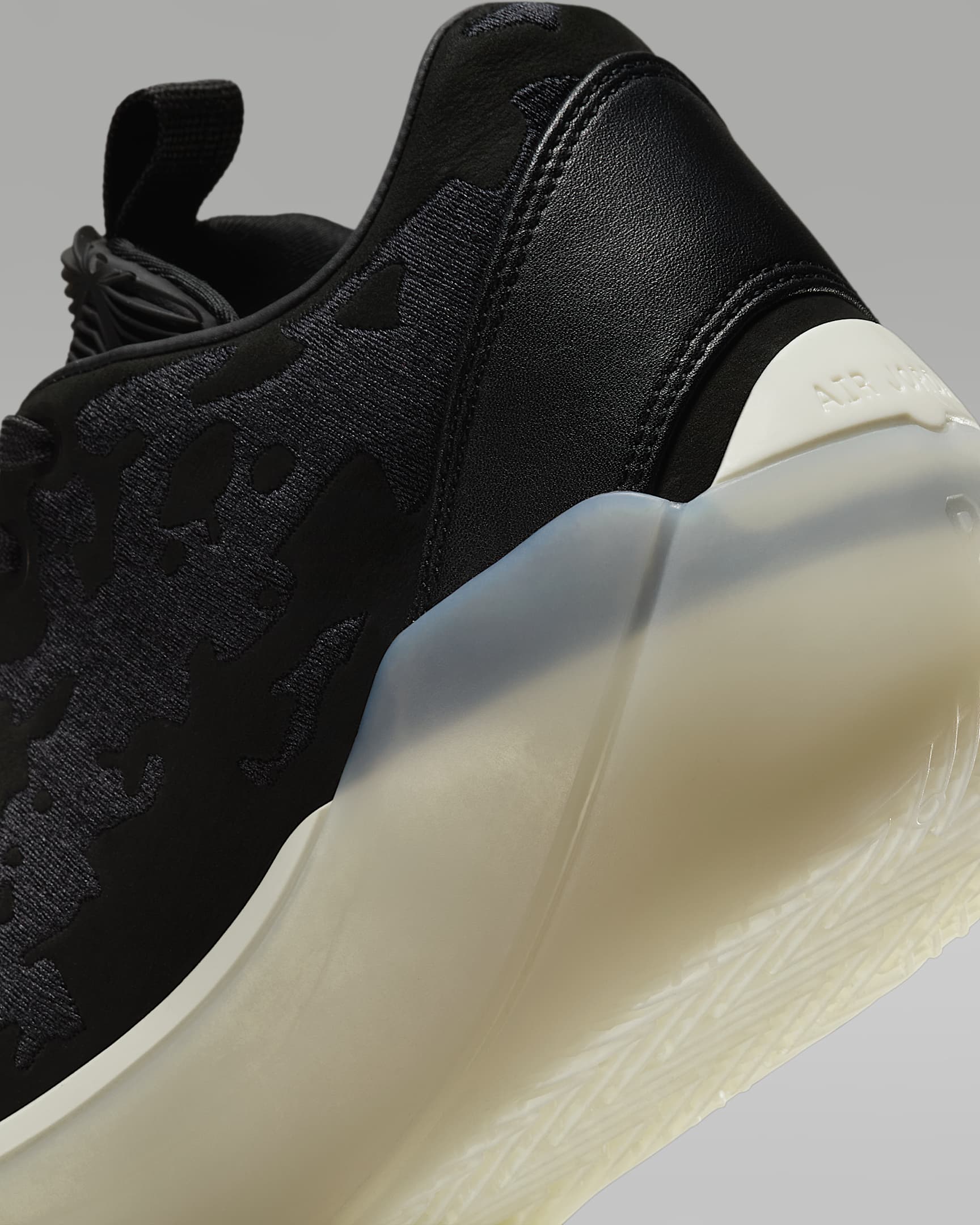 Air Jordan XXXIX PF 'Noir' Basketball Shoes. Nike ID