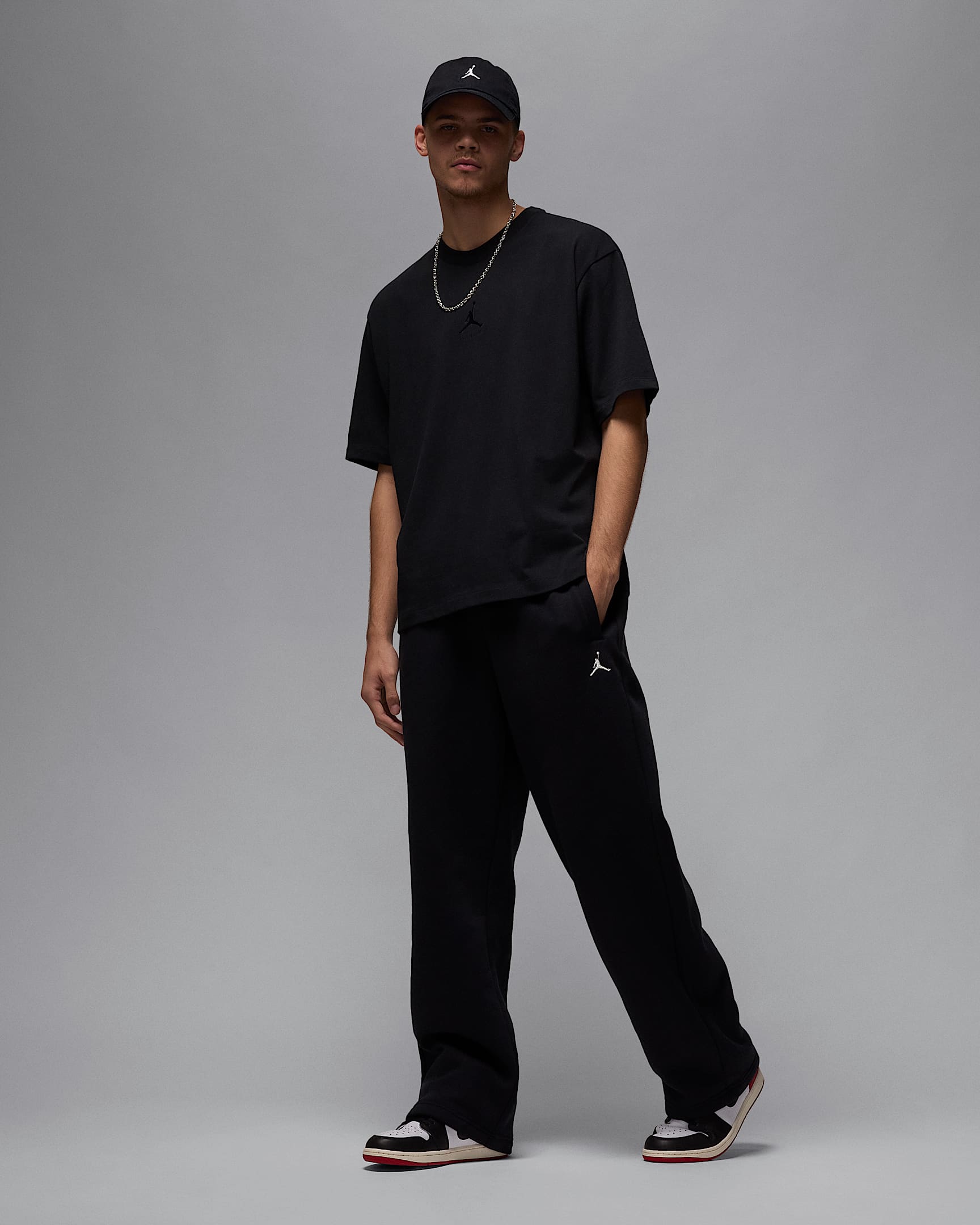 Jordan Flight Essentials 男款寬版 T 恤。Nike TW