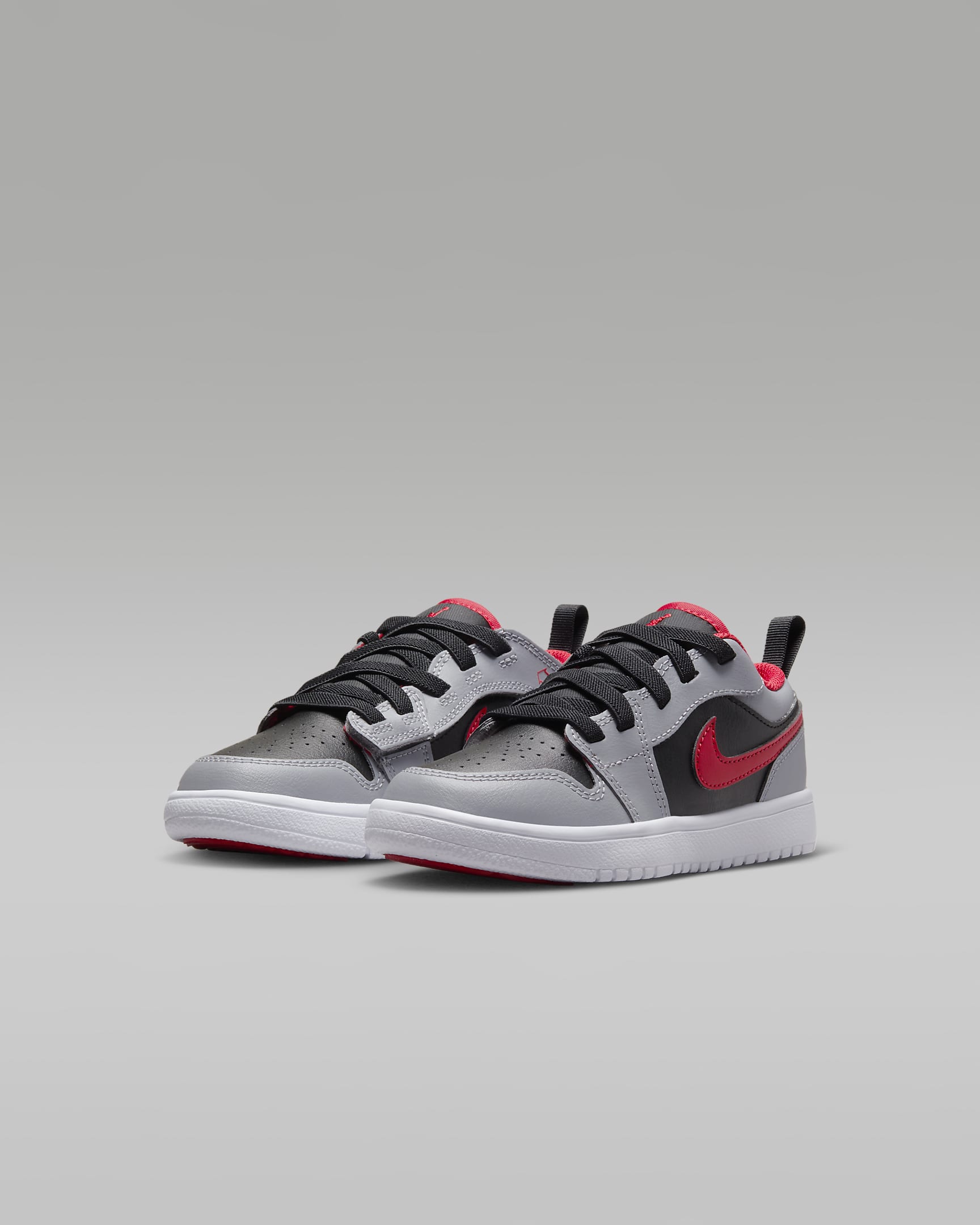 Jordan 1 Low Alt Younger Kids' Shoes. Nike IE