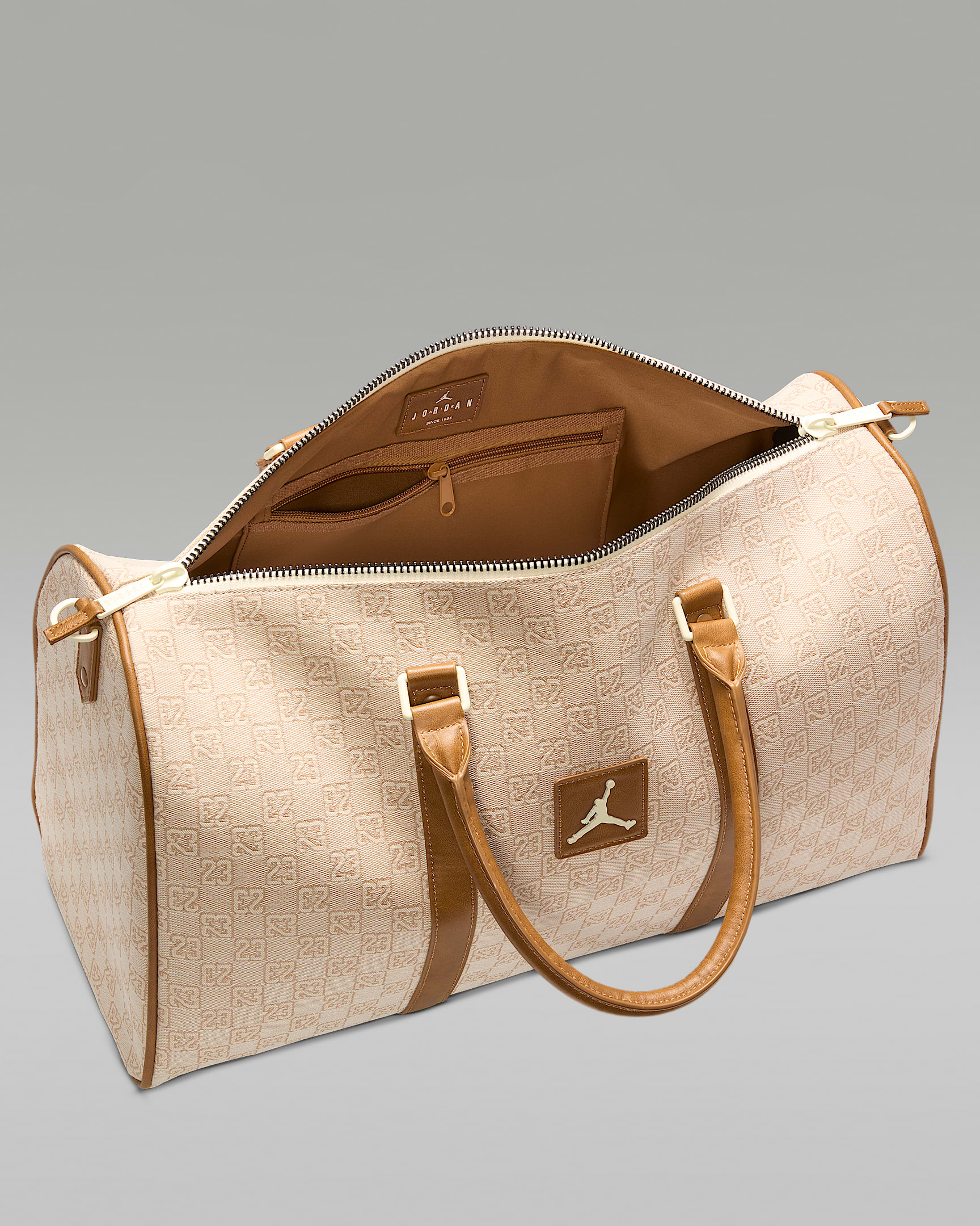 Jordan Monogram Duffle Bag (25L). Nike.com