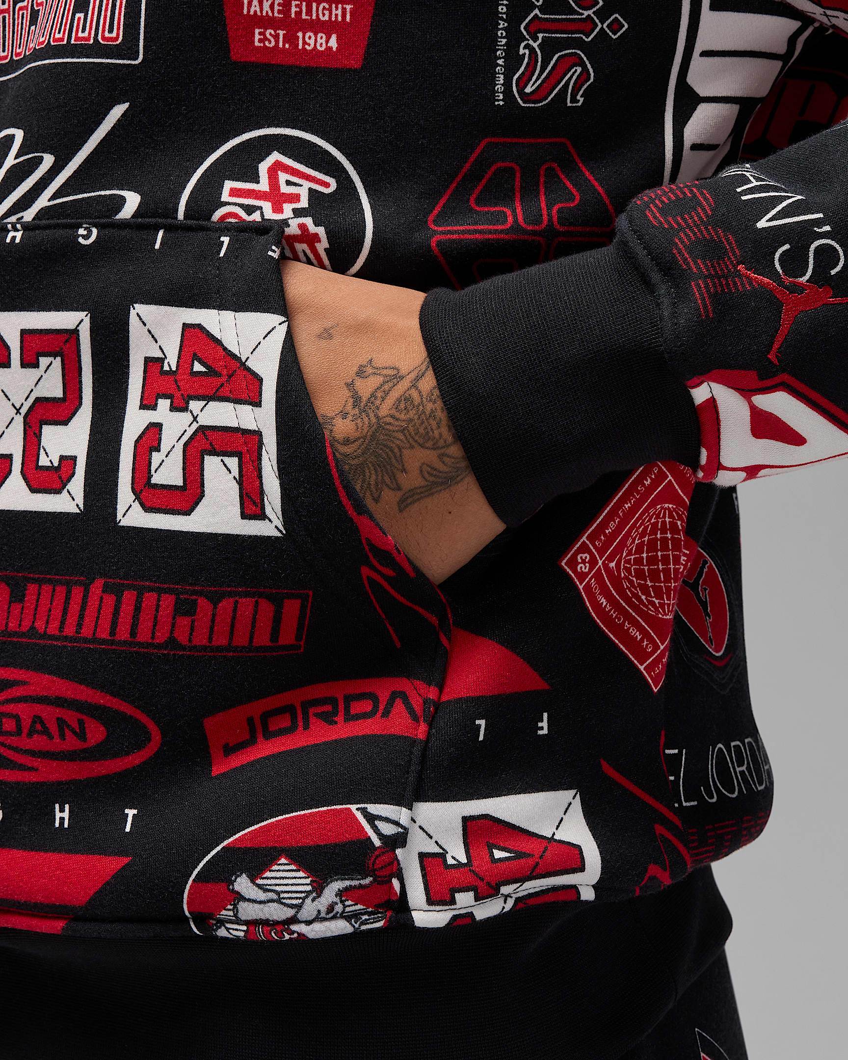 Jordan Essentials Men's Printed Fleece Pullover Hoodie. Nike JP