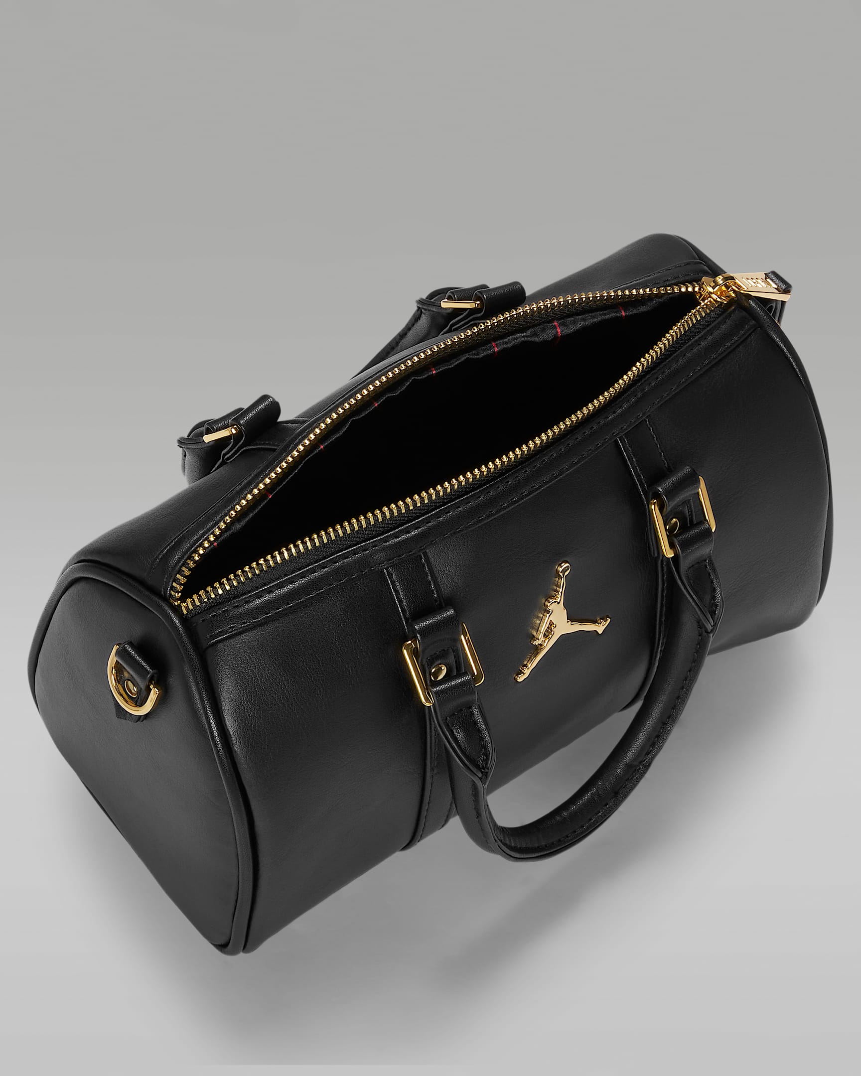 Jordan Duffel Bag (Small). Nike CZ