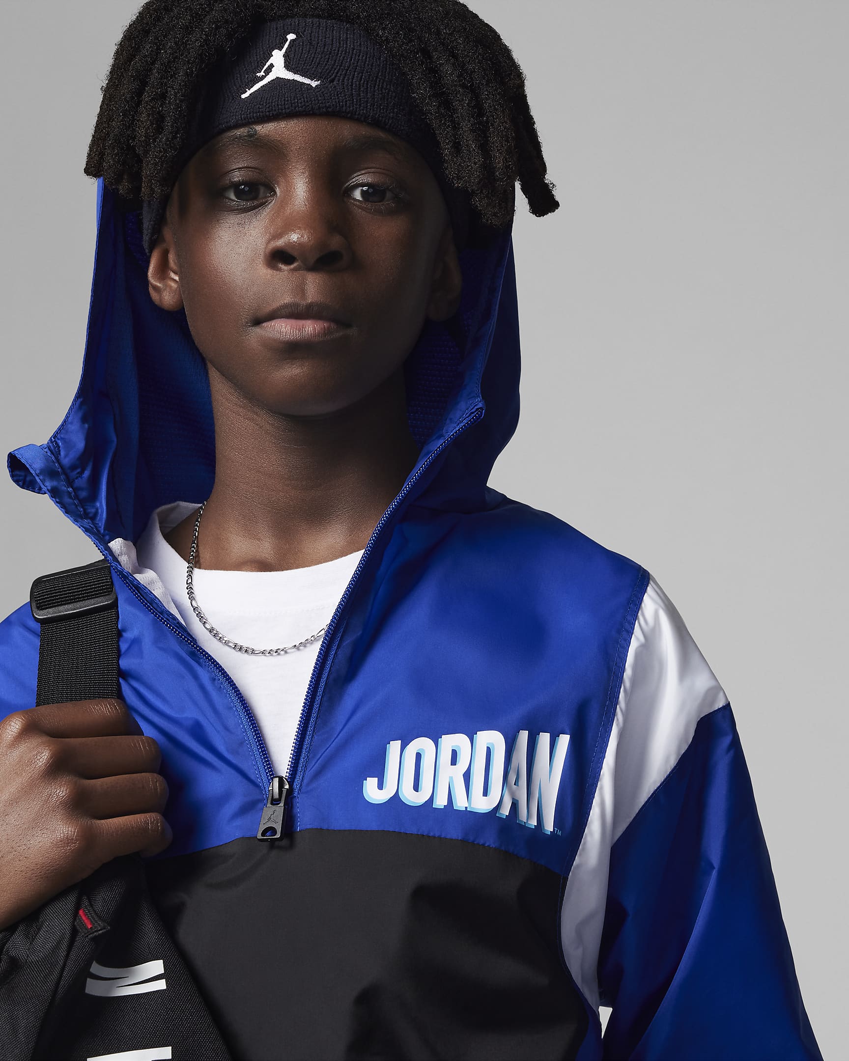 Chamarra anorak con gorro para niños talla grande Jordan MVP. Nike.com