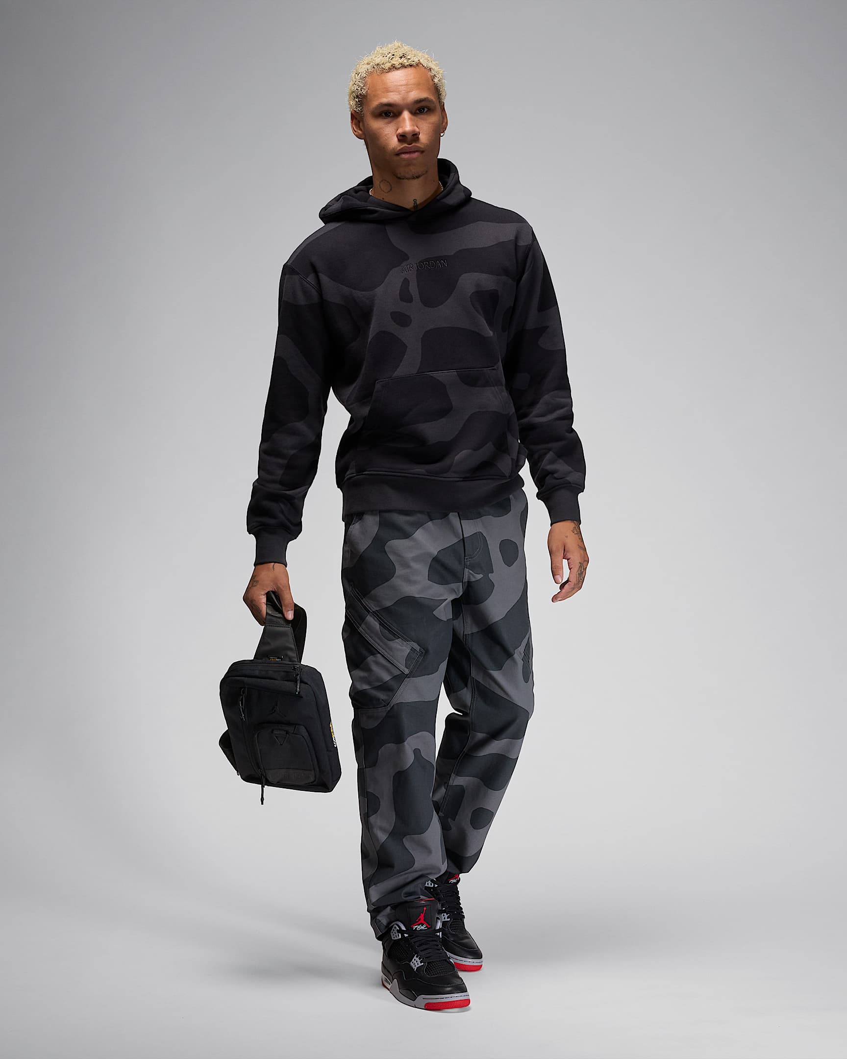 Jordan Collectors Cross-Body Bag (3L). Nike UK