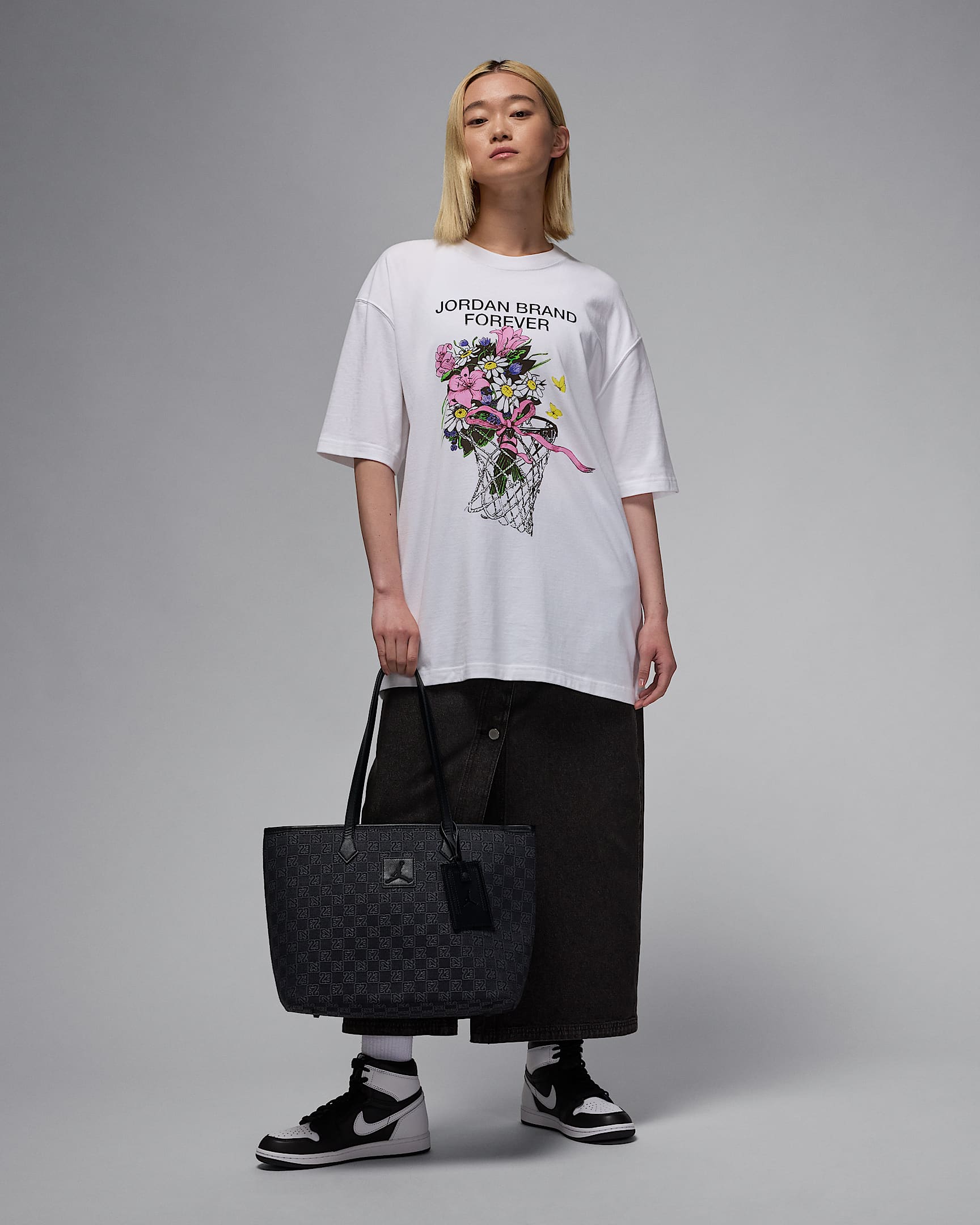 Jordan Monogram Men's Tote Bag (17L). Nike UK