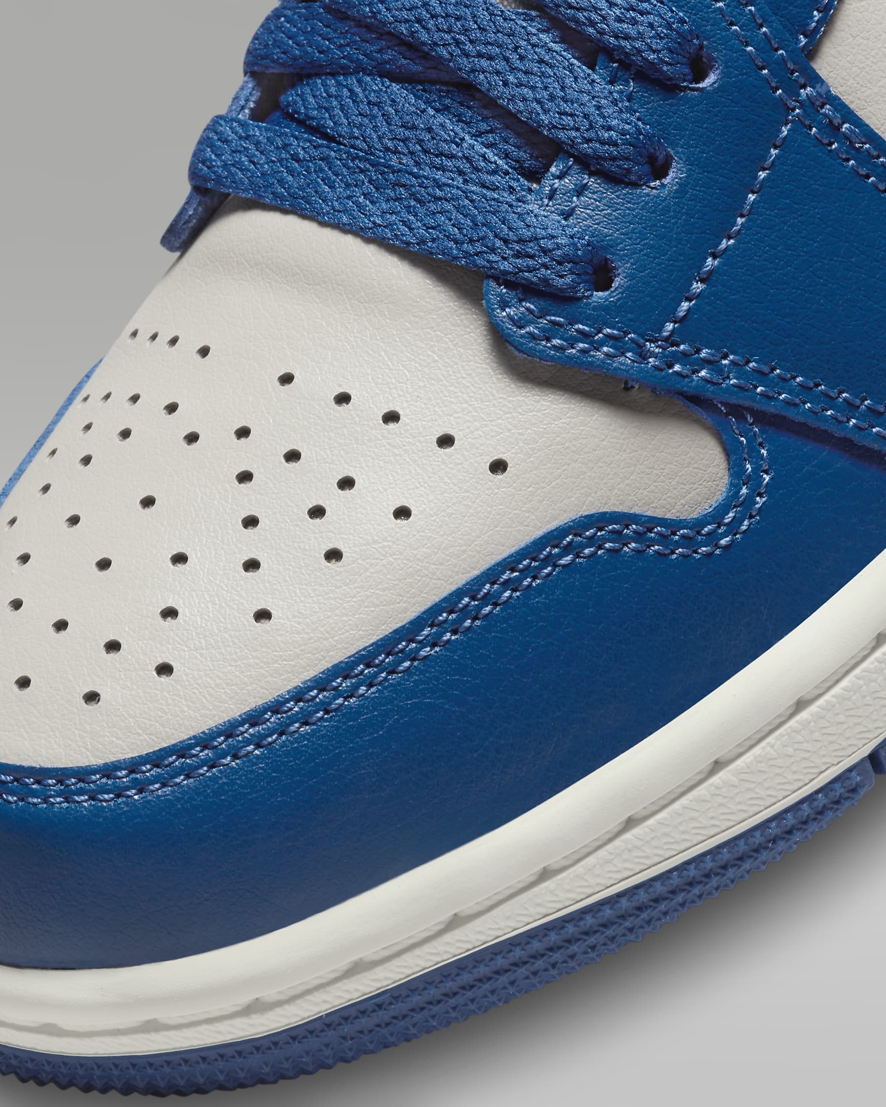 Air Jordan 1 Low Women's Shoes. Nike SE