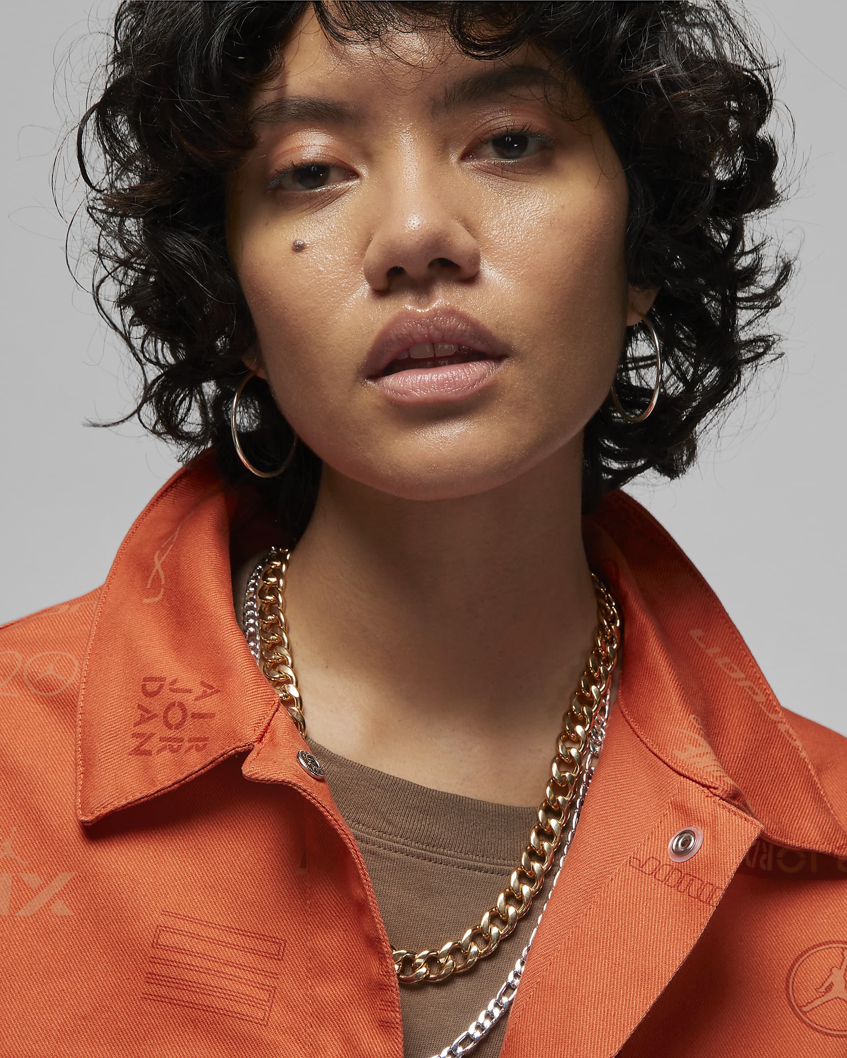 Jordan Women's Trucker Jacket. Nike IE