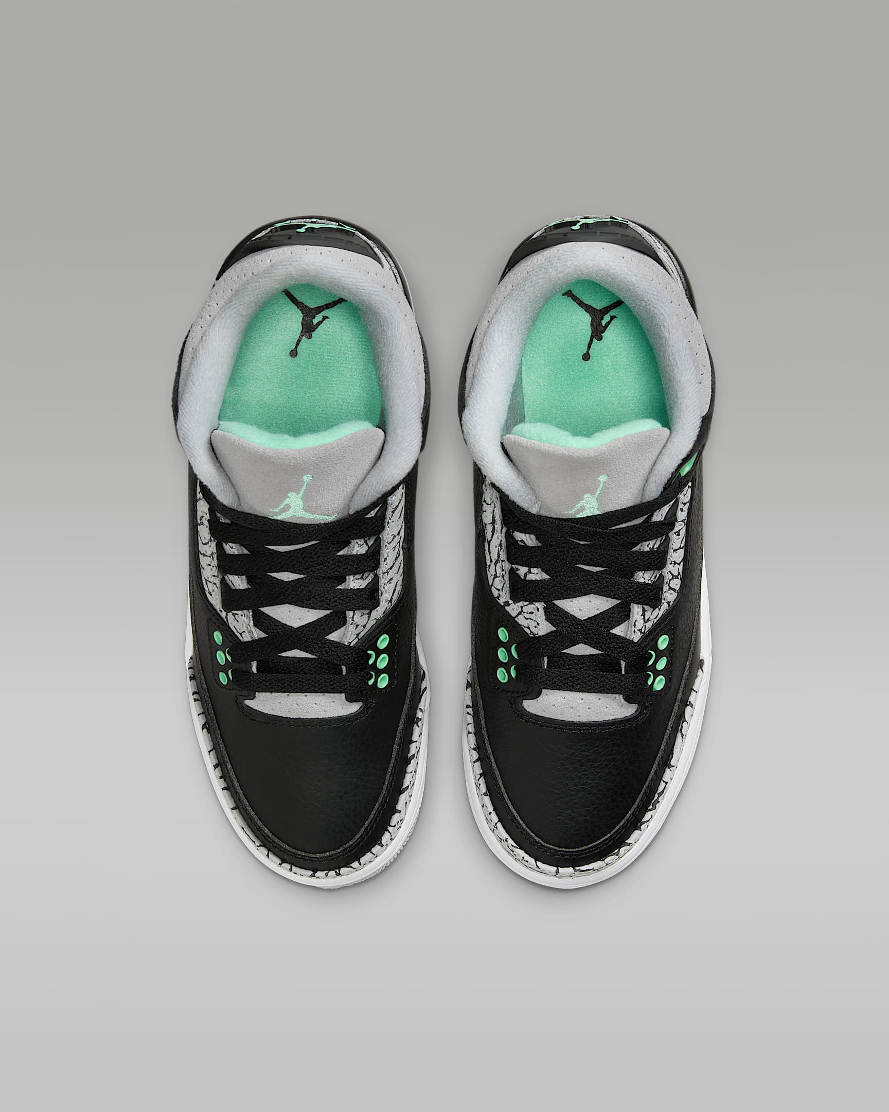 Air Jordan 3 Retro 'Green Glow' Older Kids' Shoes. Nike ID