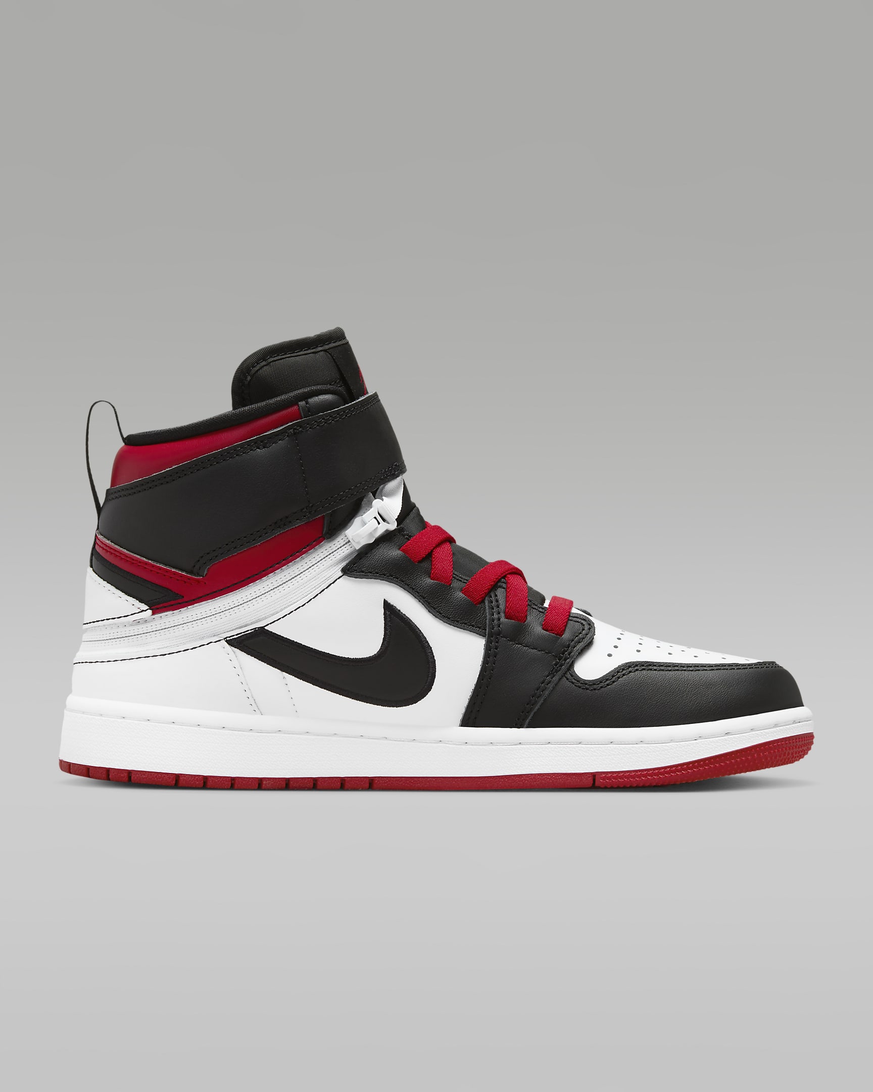 Air Jordan 1 Hi FlyEase Men's Shoes. Nike DK