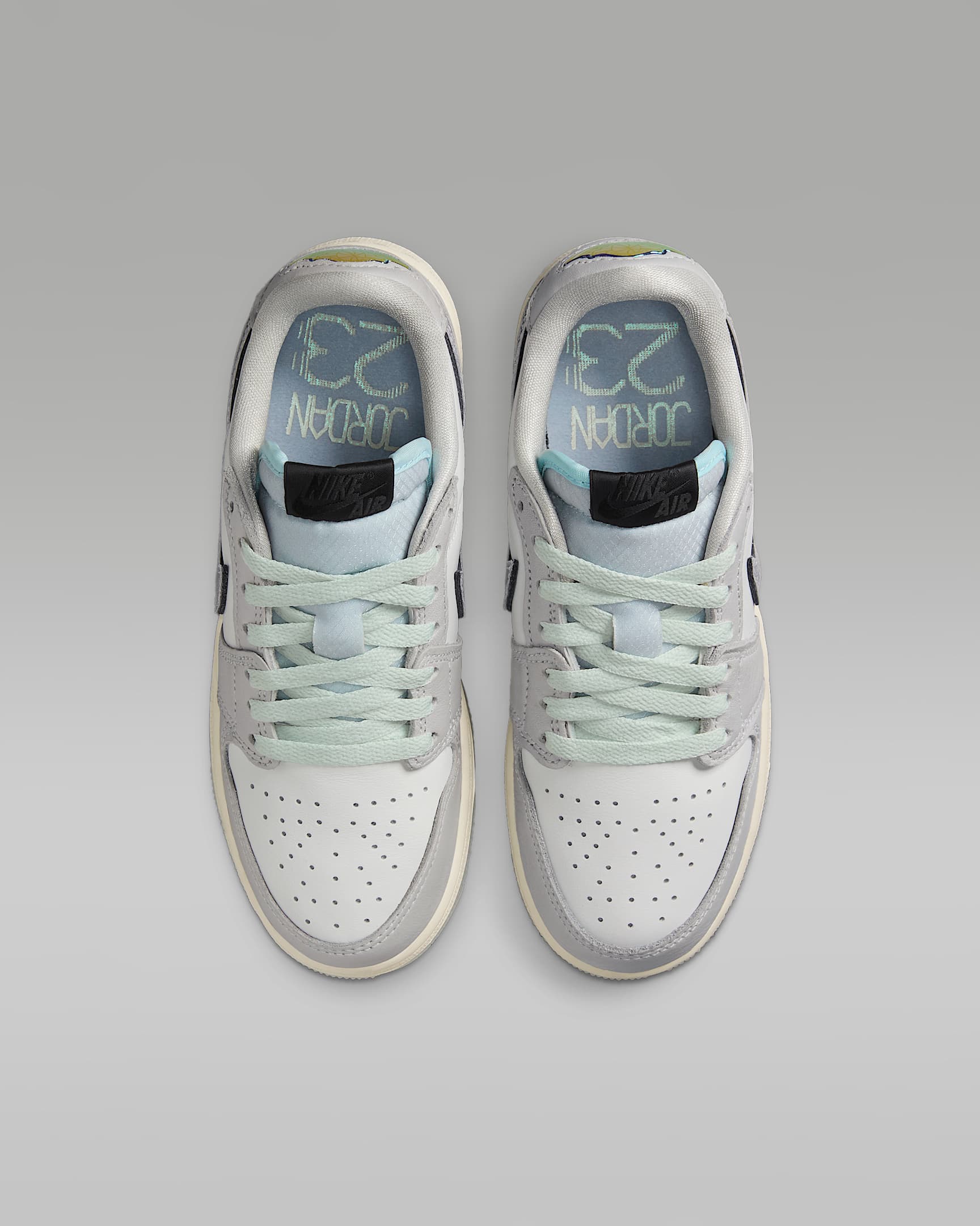 Air Jordan 1 Retro Low 'LNY' Older Kids' Shoes. Nike MY