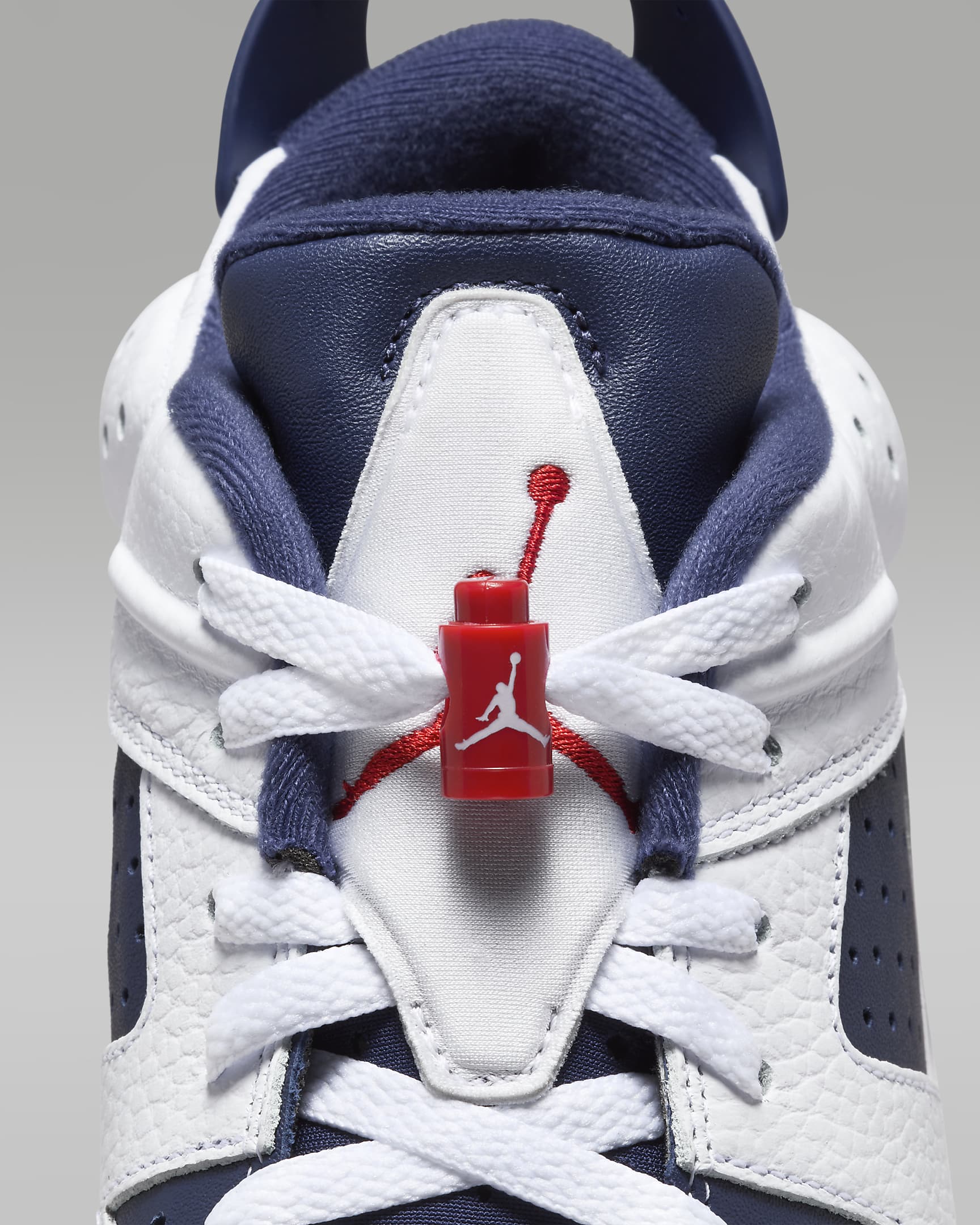 Jordan Retro 6 G Men's Golf Shoes. Nike BE