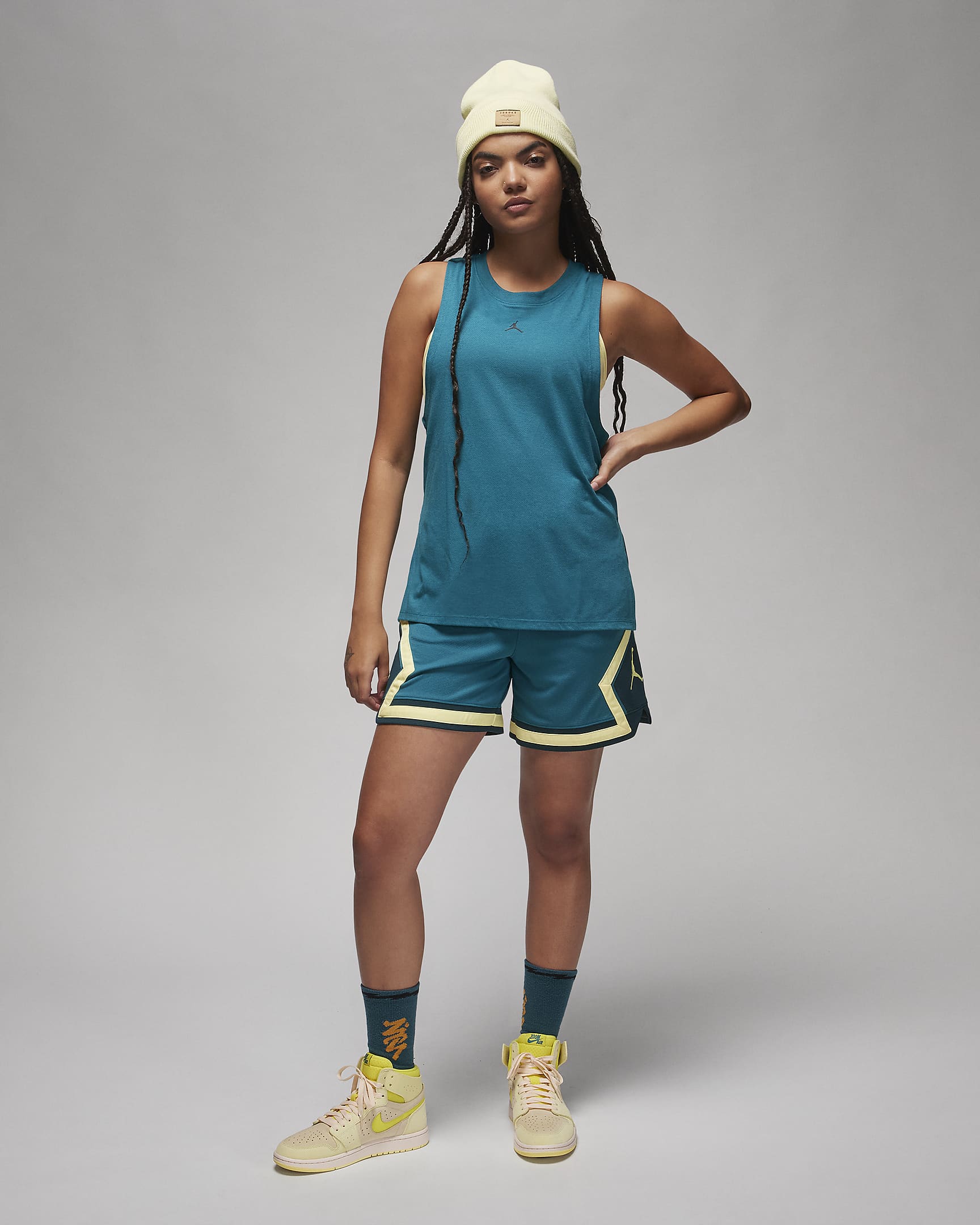 Jordan Sport Women's Diamond Tank Top. Nike BG