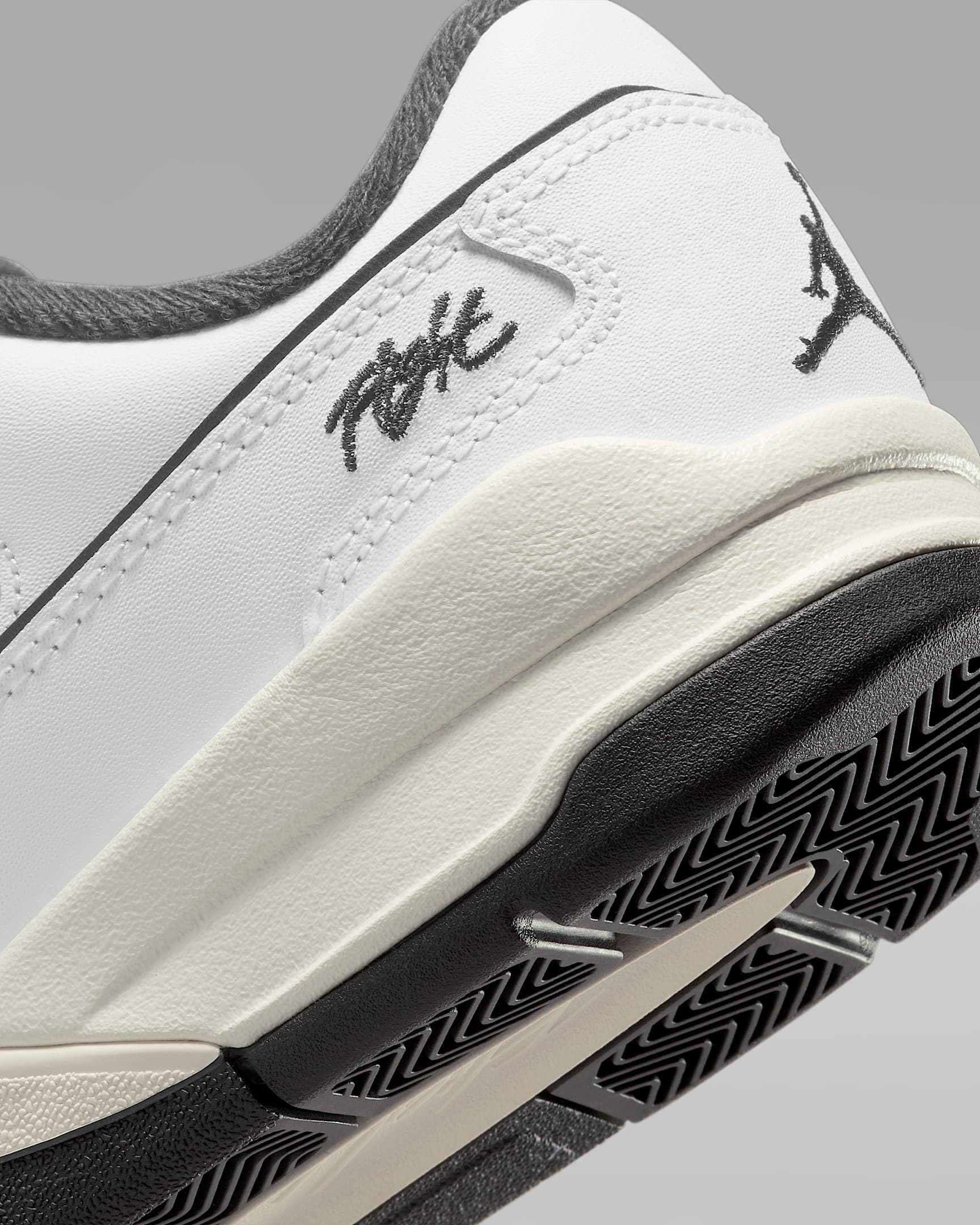 Jordan Flight Court Big Kids' Shoes. Nike.com