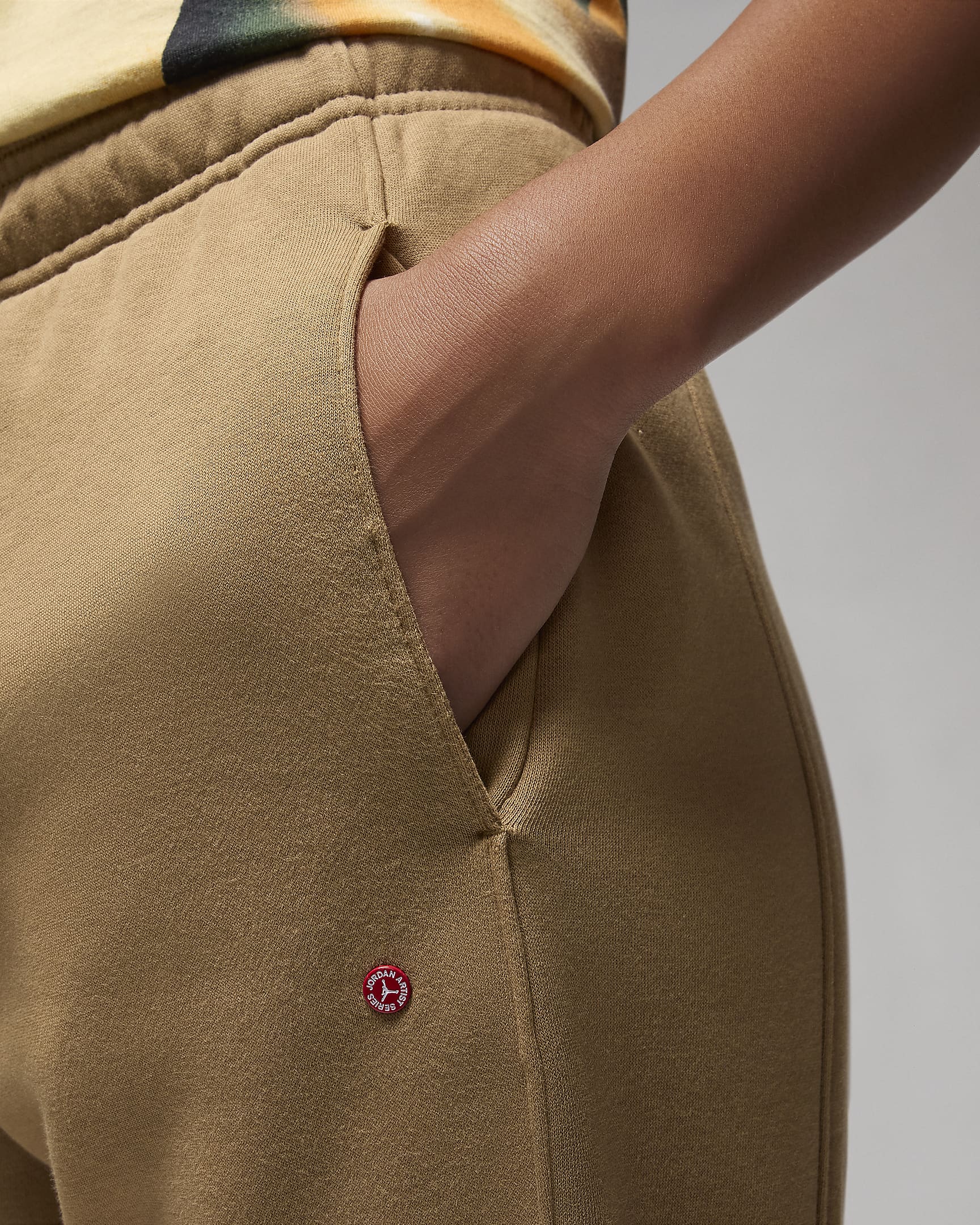 Jordan Artist Series by Jordan Moss Brooklyn fleecebroek. Nike BE