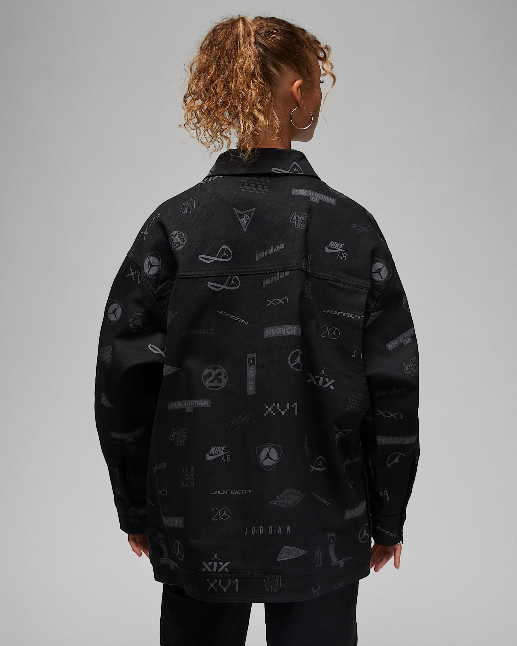 Jordan Women's Trucker Jacket. Nike NL