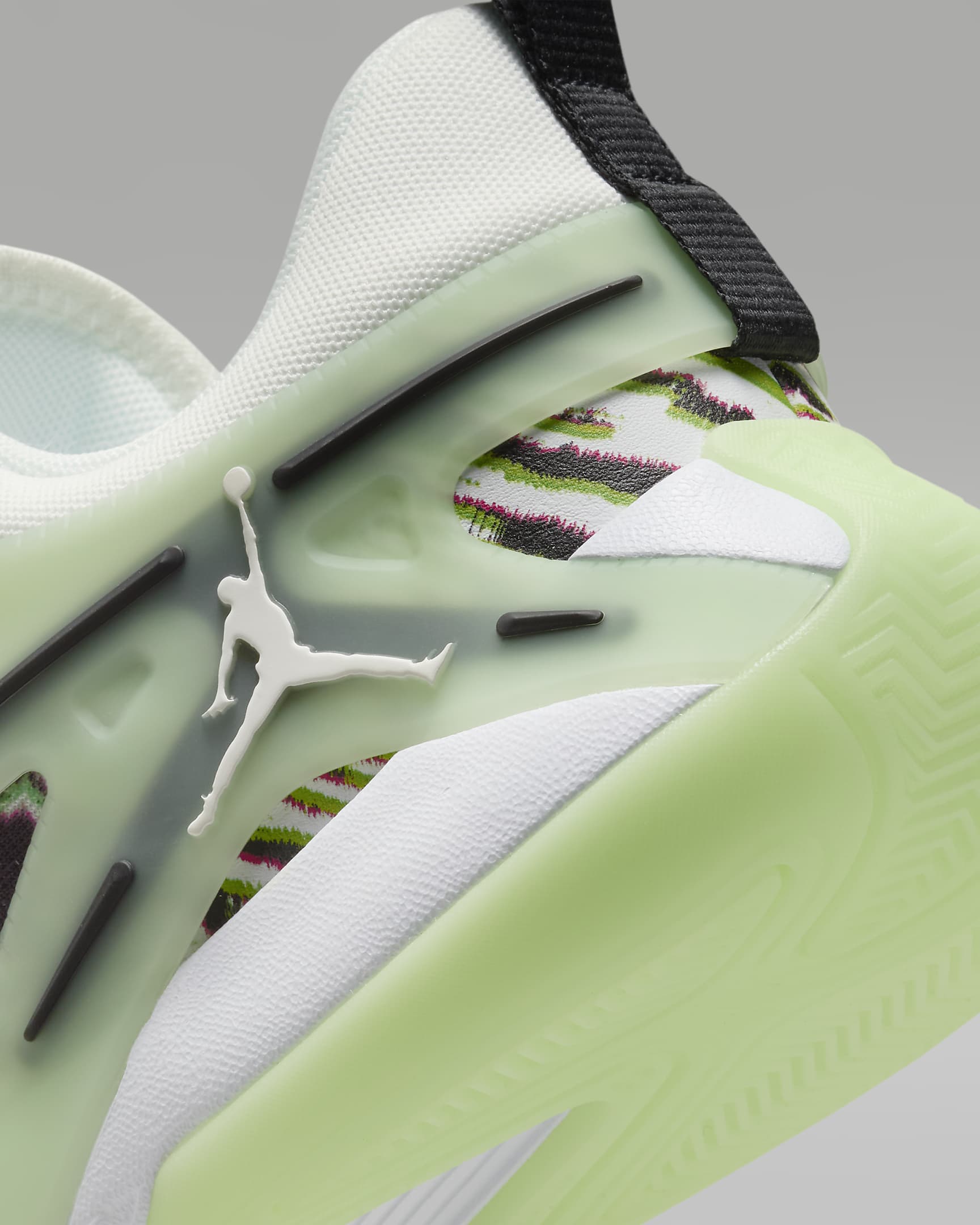 Jordan Heir Series "Showstopper" Basketballschuh (Damen). Nike CH