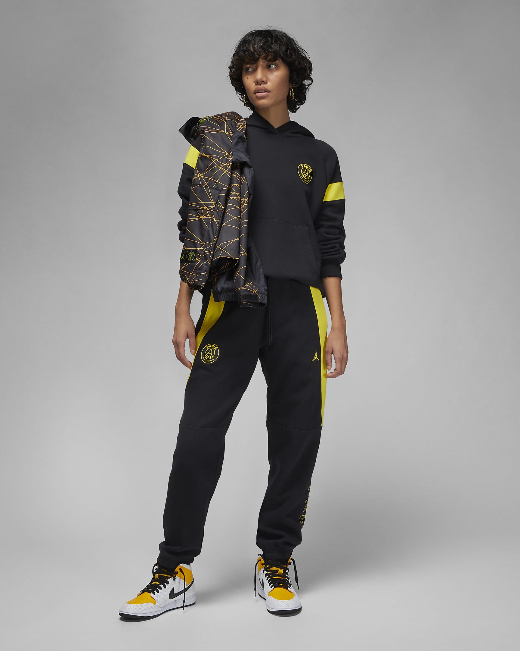 Paris Saint-Germain Women's Fleece Trousers. Nike PH