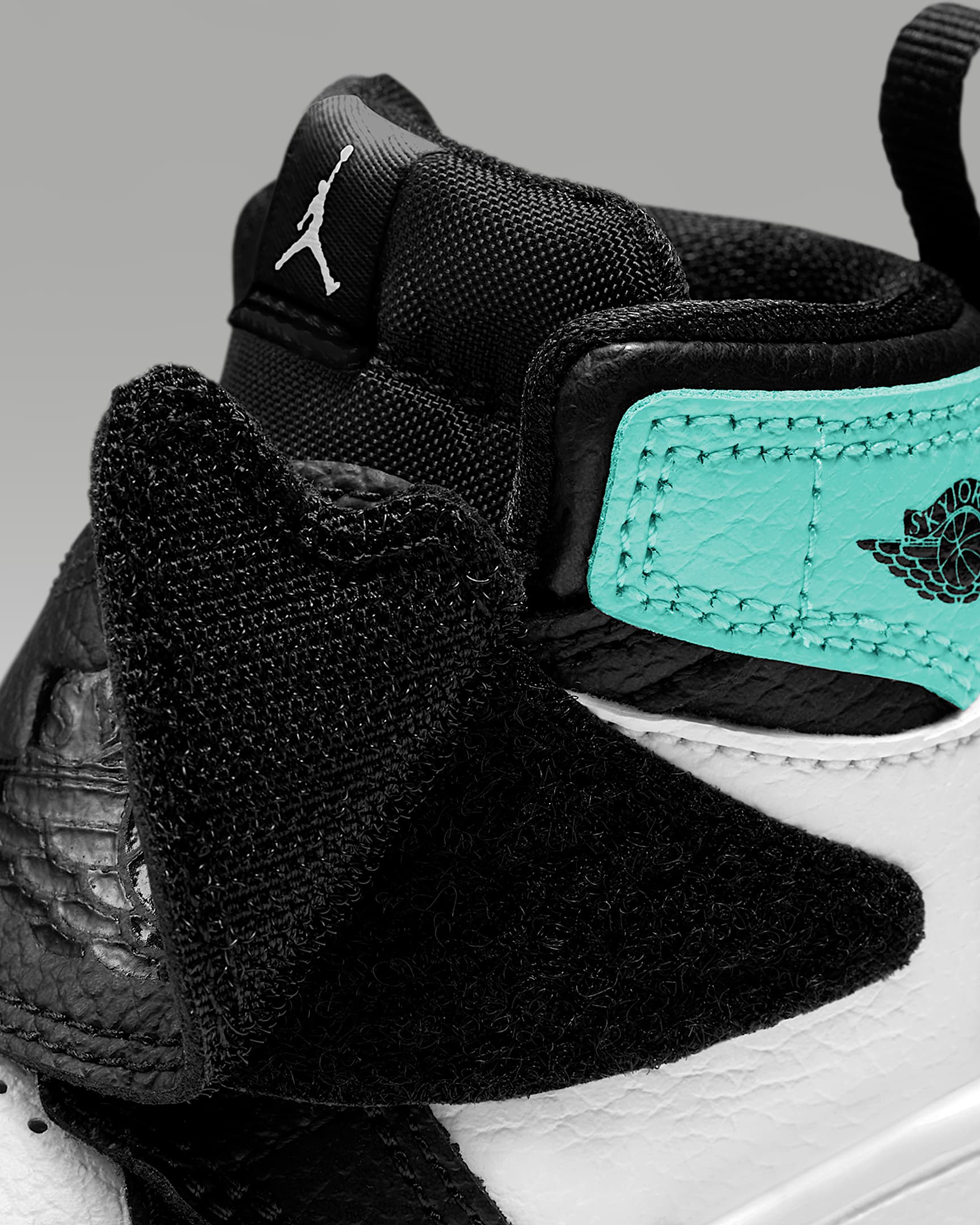 Sky Jordan 1 Baby and Toddler Shoe. Nike CA