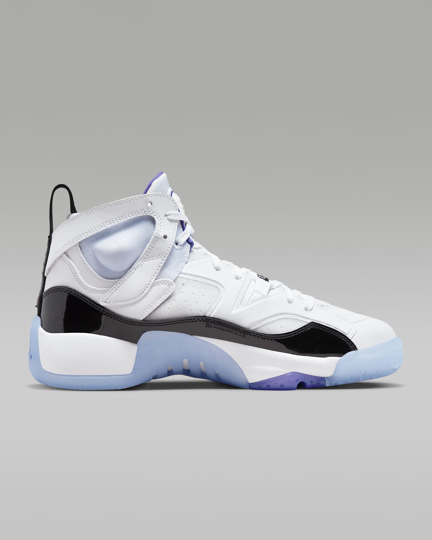 Jumpman Two Trey Men's Shoes. Nike NO