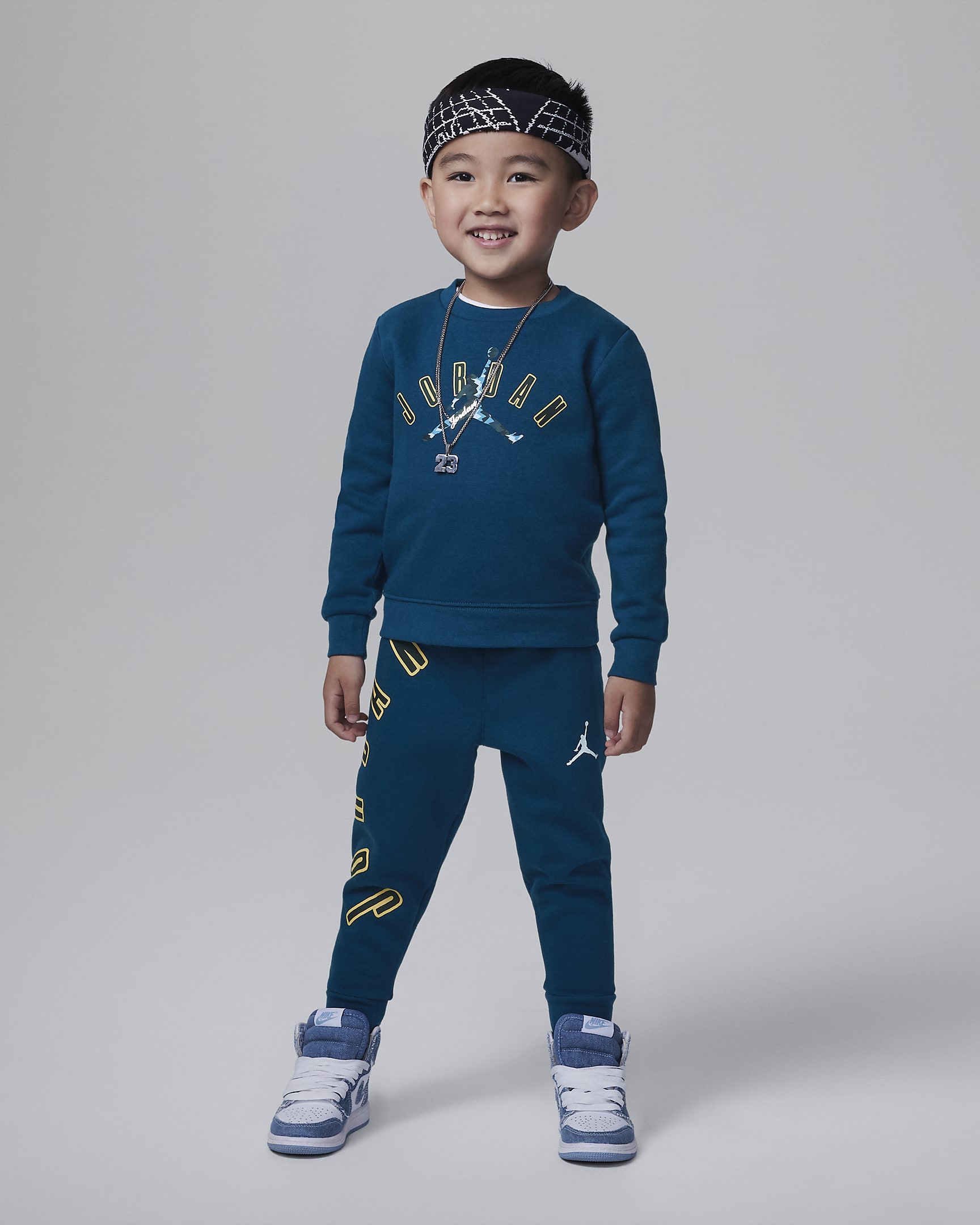 Conjunto de dos piezas infantil Jordan MJ MVP Fleece Crew Set. Nike.com