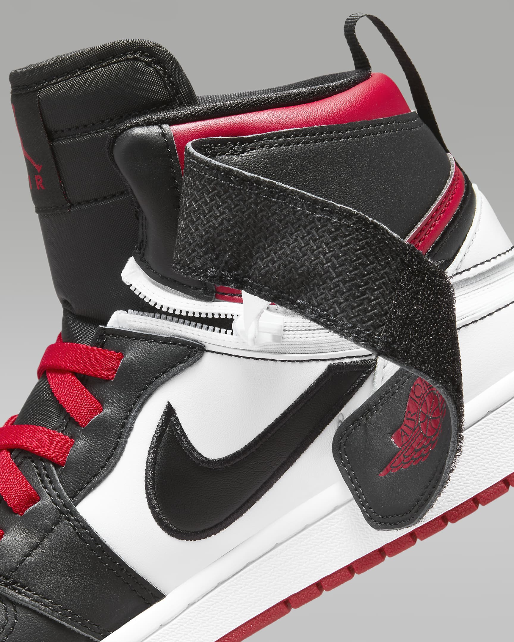 Air Jordan 1 Hi FlyEase Herrenschuh. Nike AT