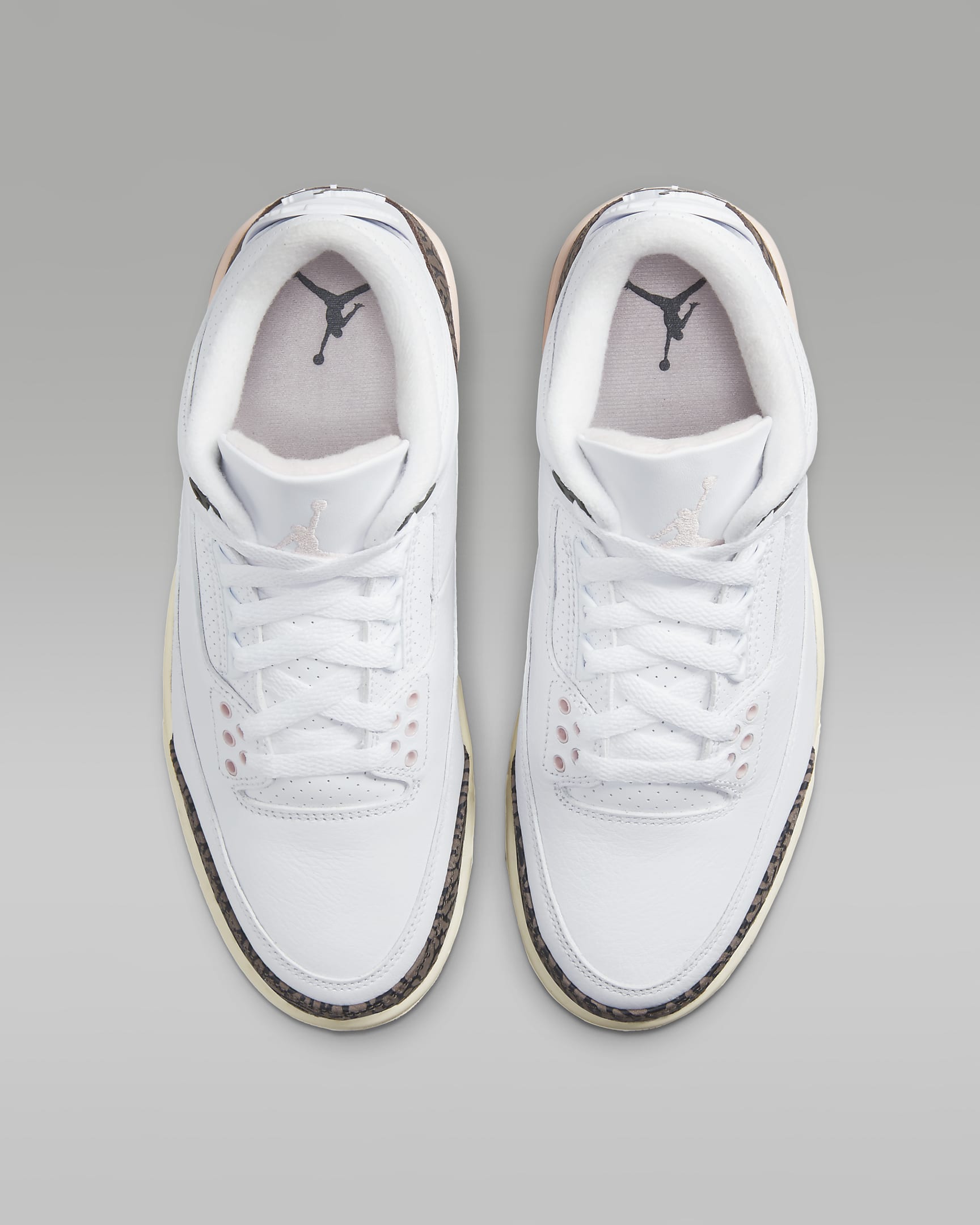 รองเท้าผู้หญิง Air Jordan 3 Retro Nike TH