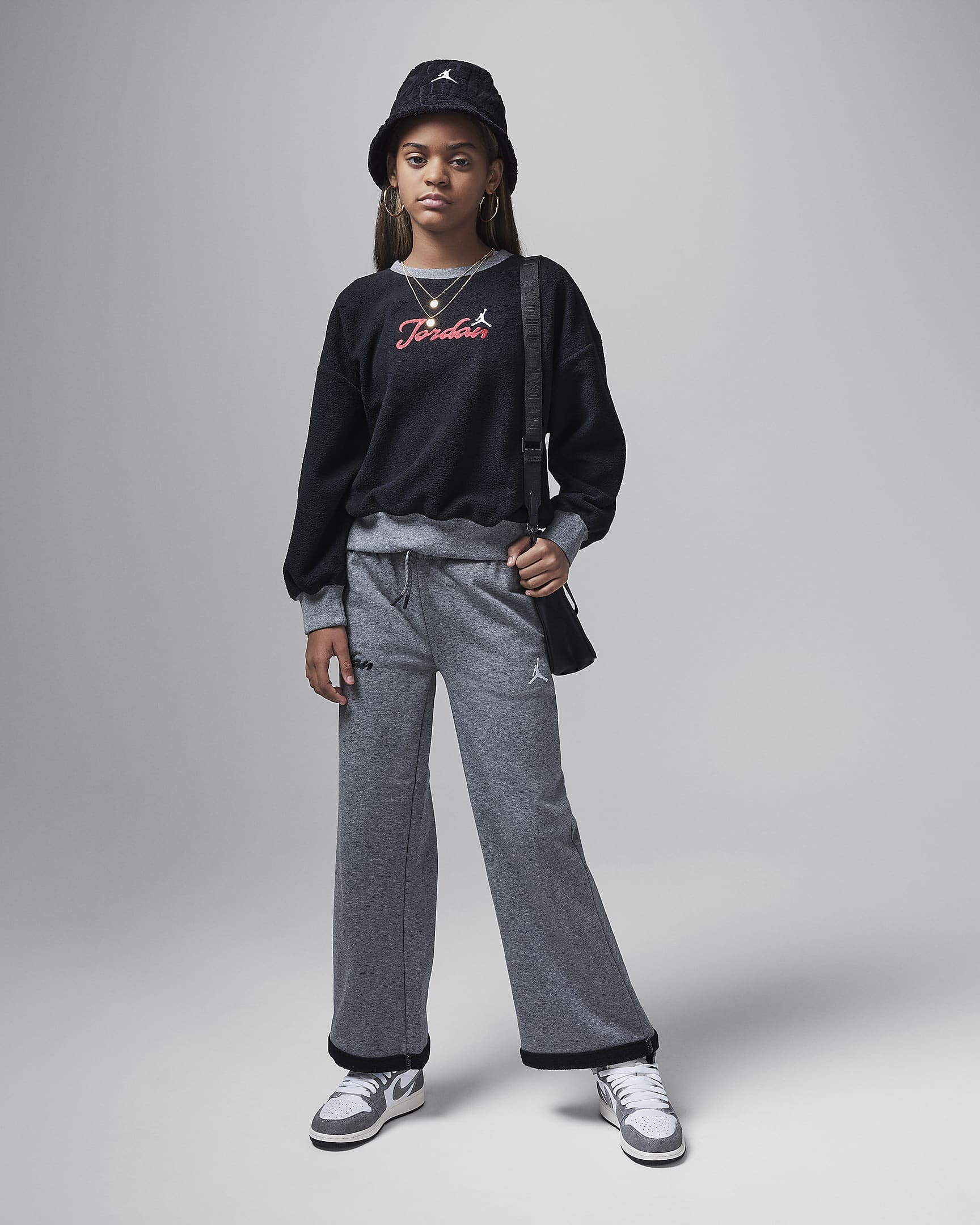 Jordan Big Kids' Meta-Enchantment Cozy Crew. Nike JP