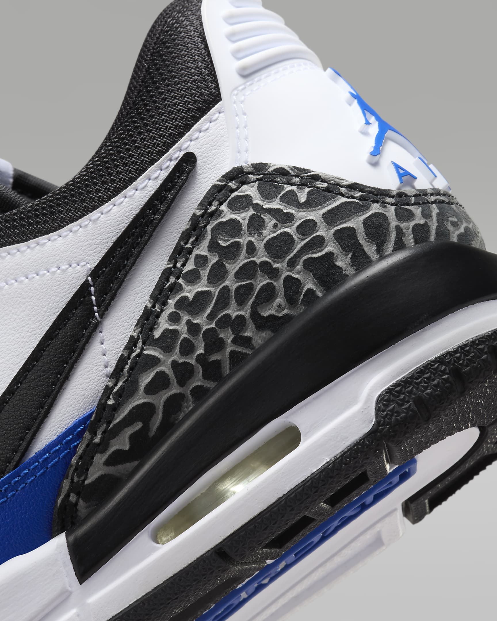 Tenis para niños grandes Air Jordan Legacy 312 Low. Nike MX