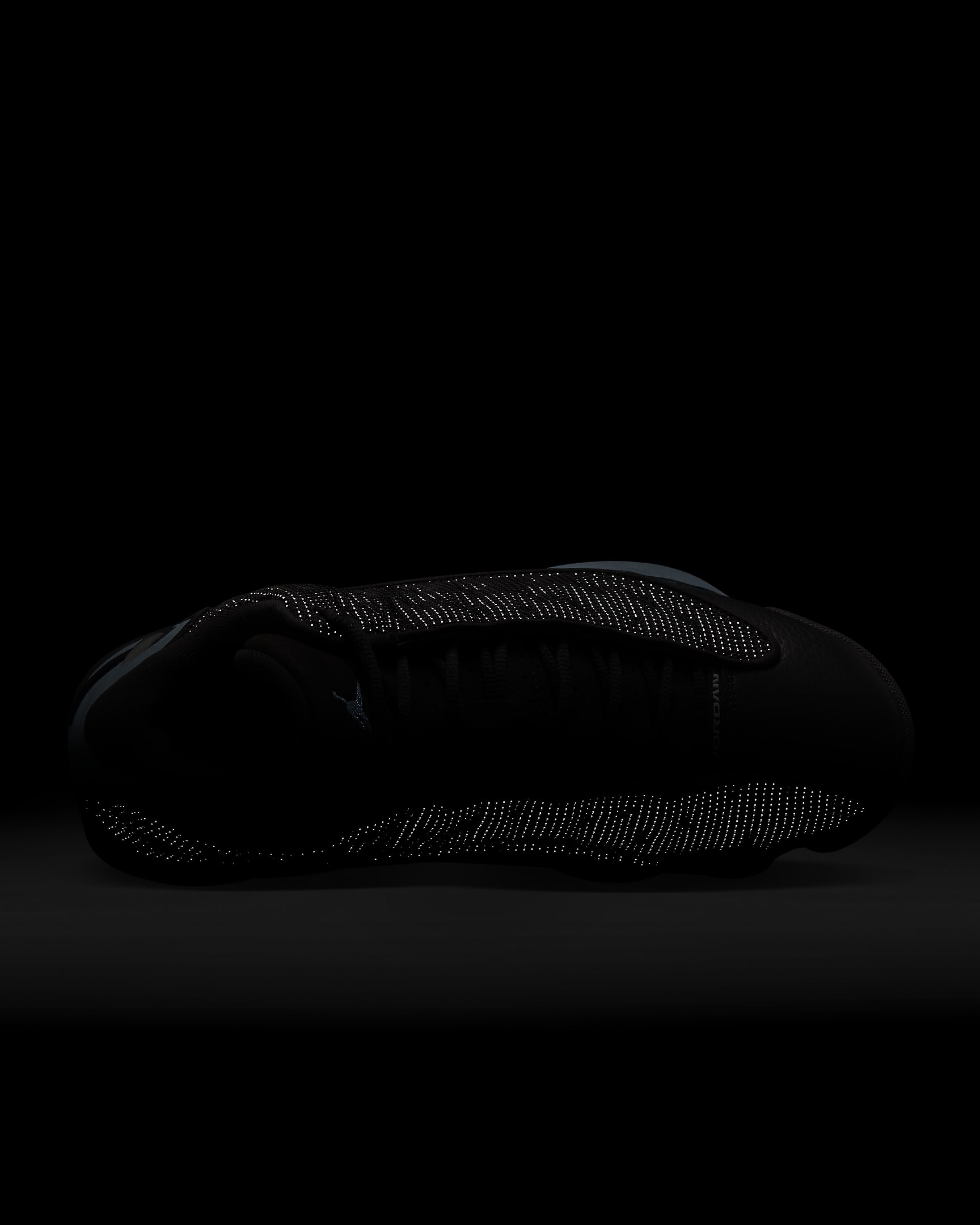 Chaussure Air Jordan 13 Retro pour homme. Nike BE