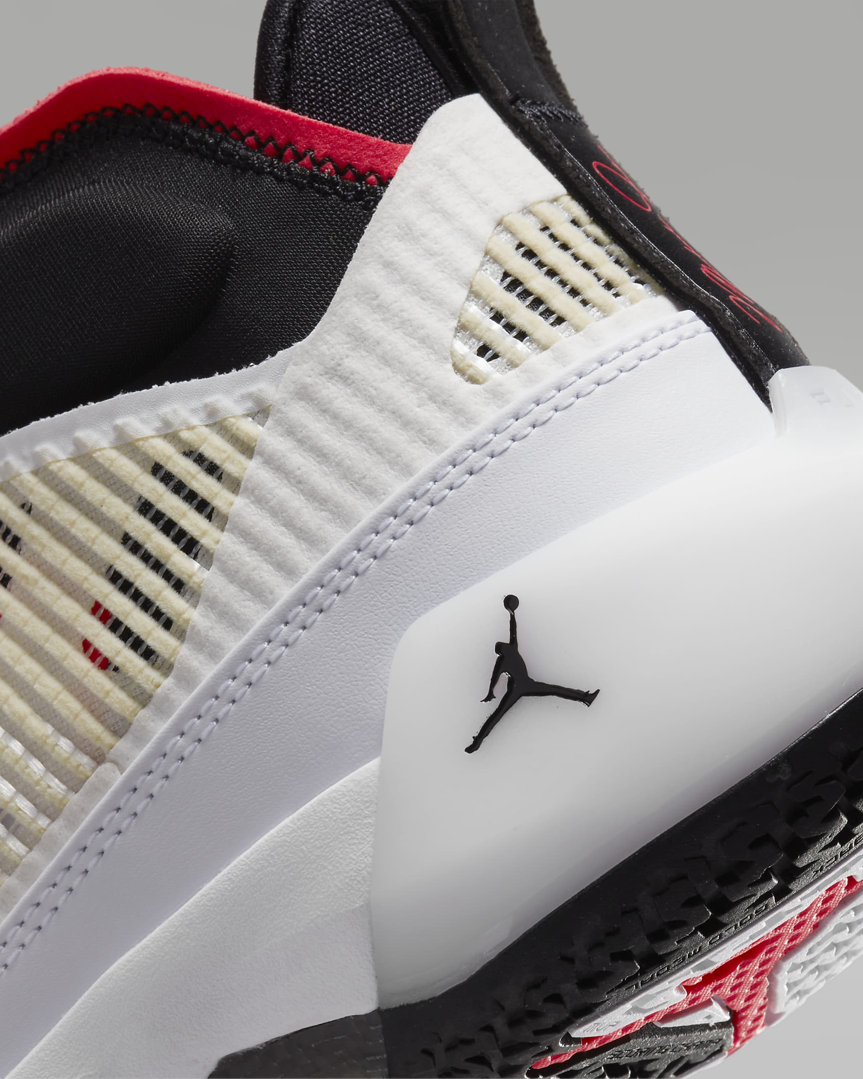 Air Jordan XXXVII Older Kids' Shoes. Nike IN