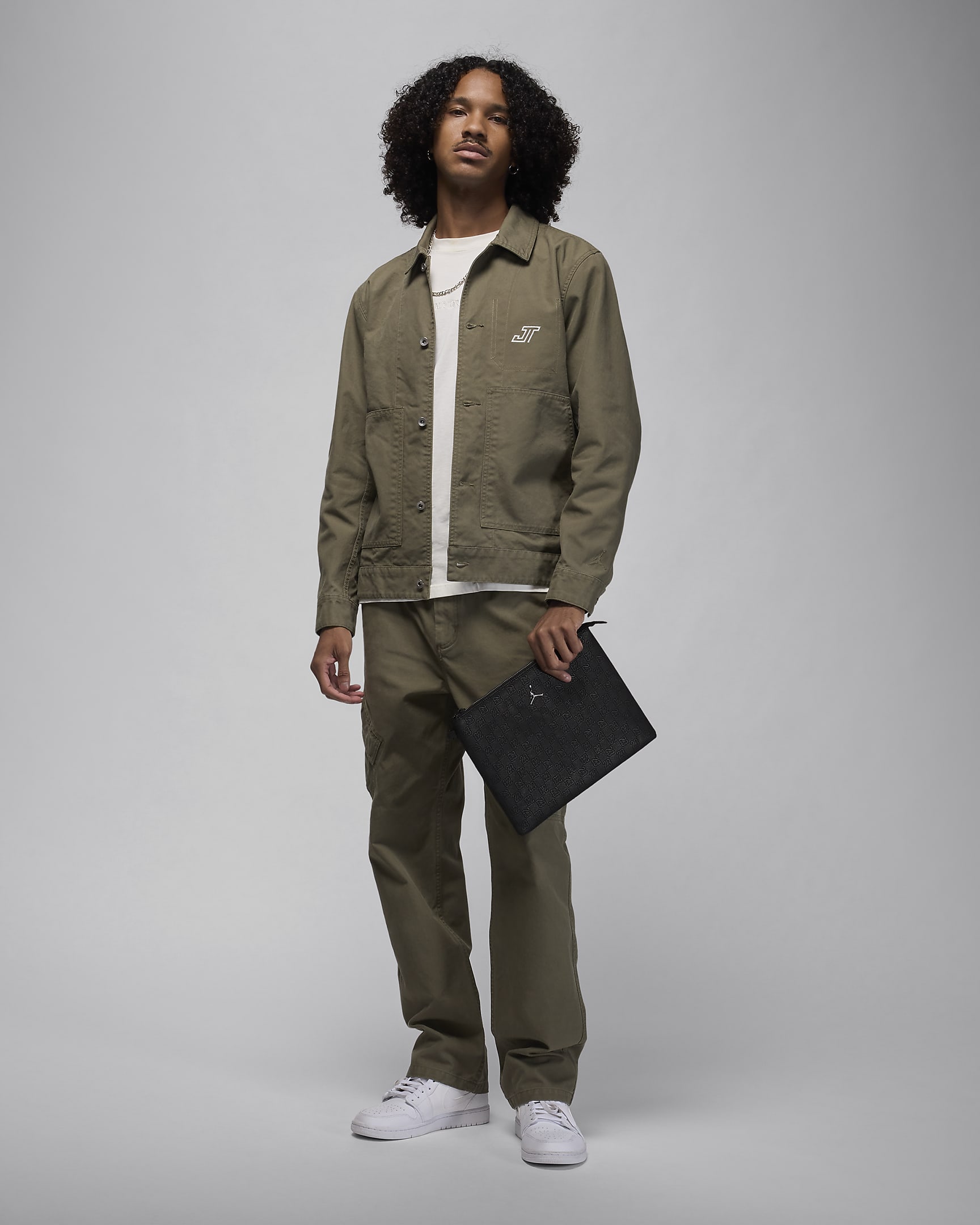 Jordan Monogram Pouch (0.69L). Nike.com