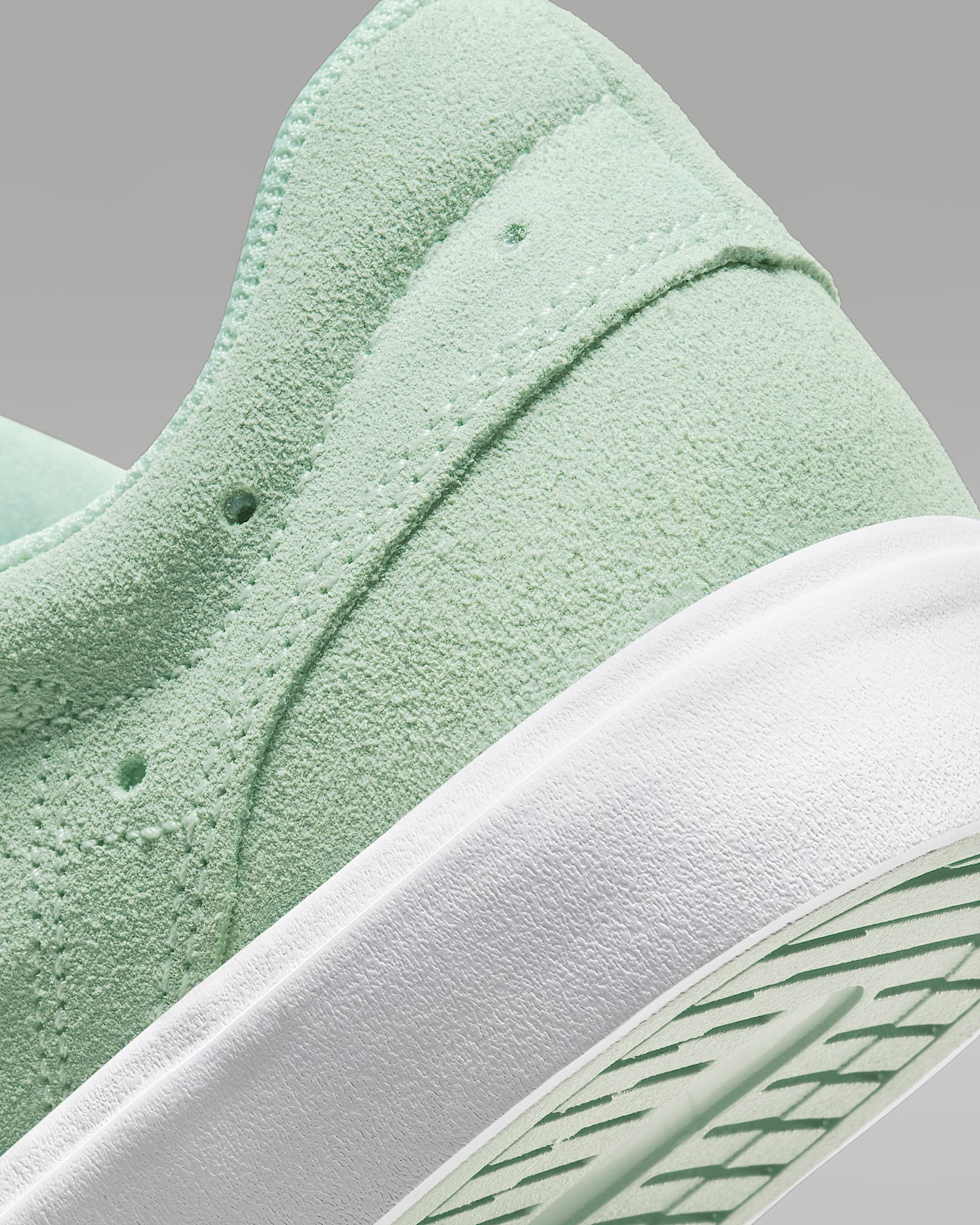 Jordan Series Women's Shoes. Nike LU