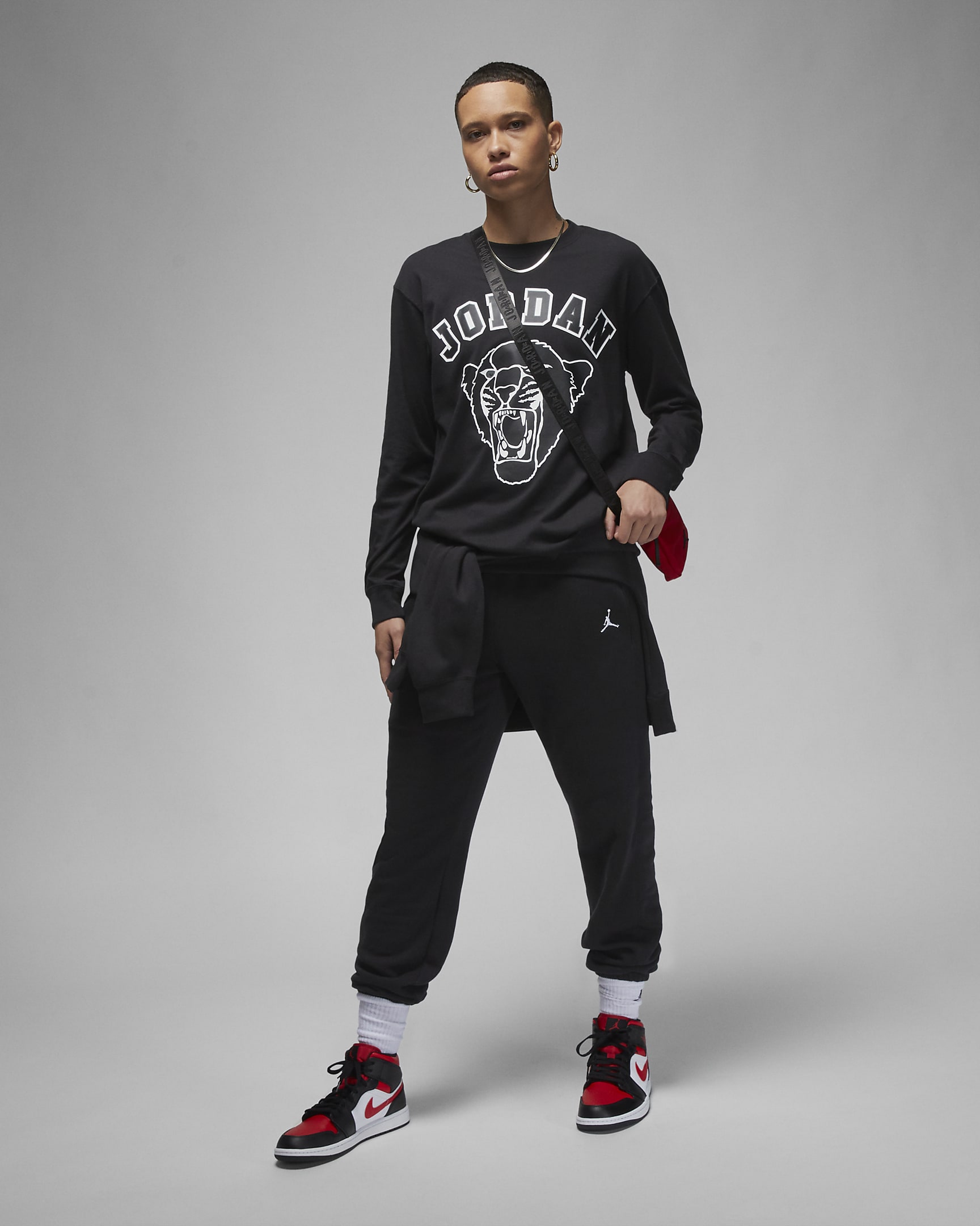 Jordan Women's Graphic Long-sleeve T-Shirt. Nike MY