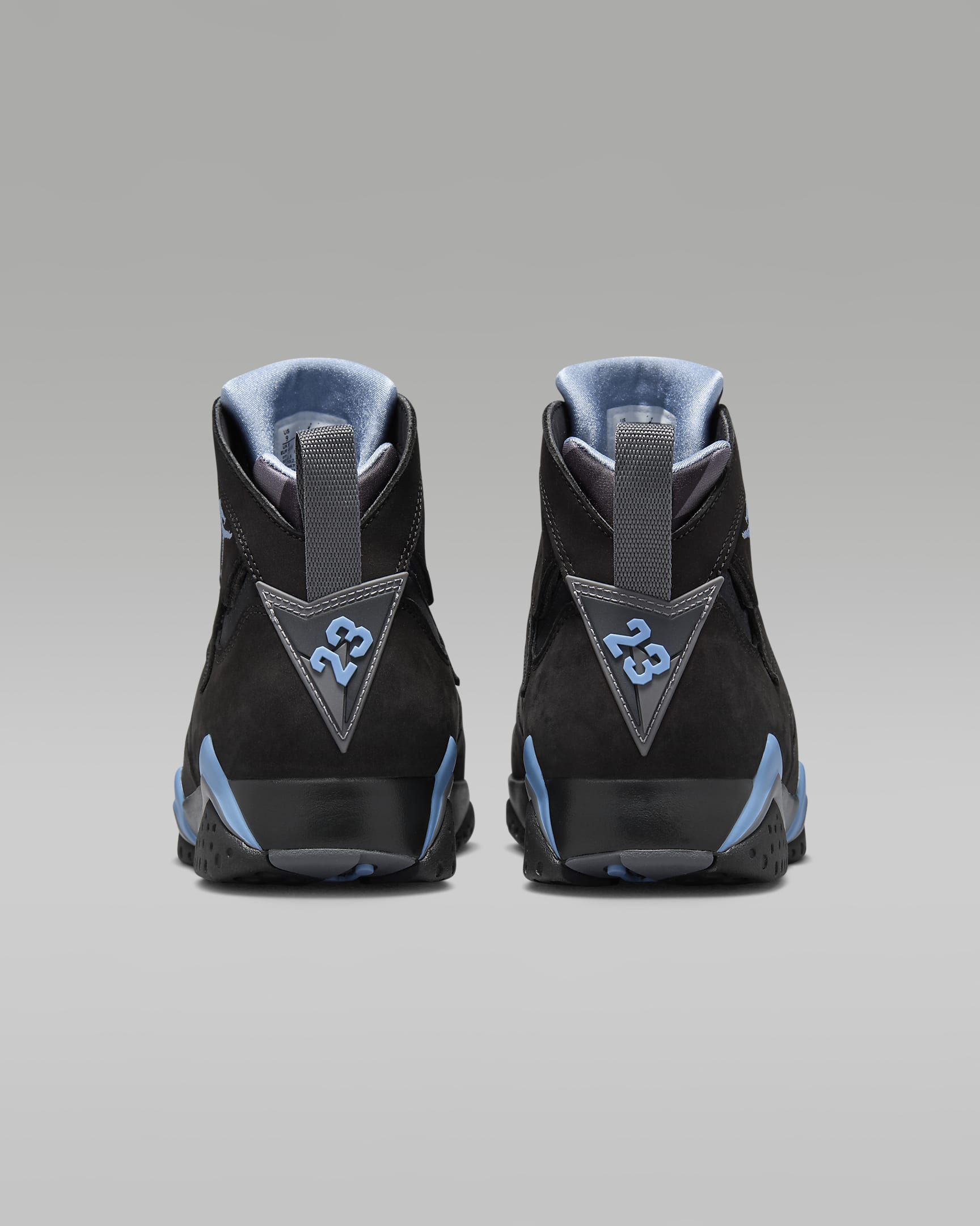 Air Jordan 7 Retro Men's Shoes. Nike AT